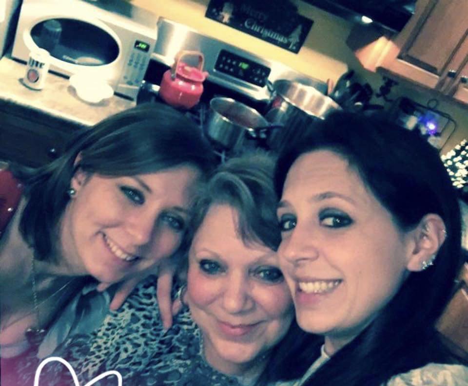 Mother and her two daughters | Scrolller