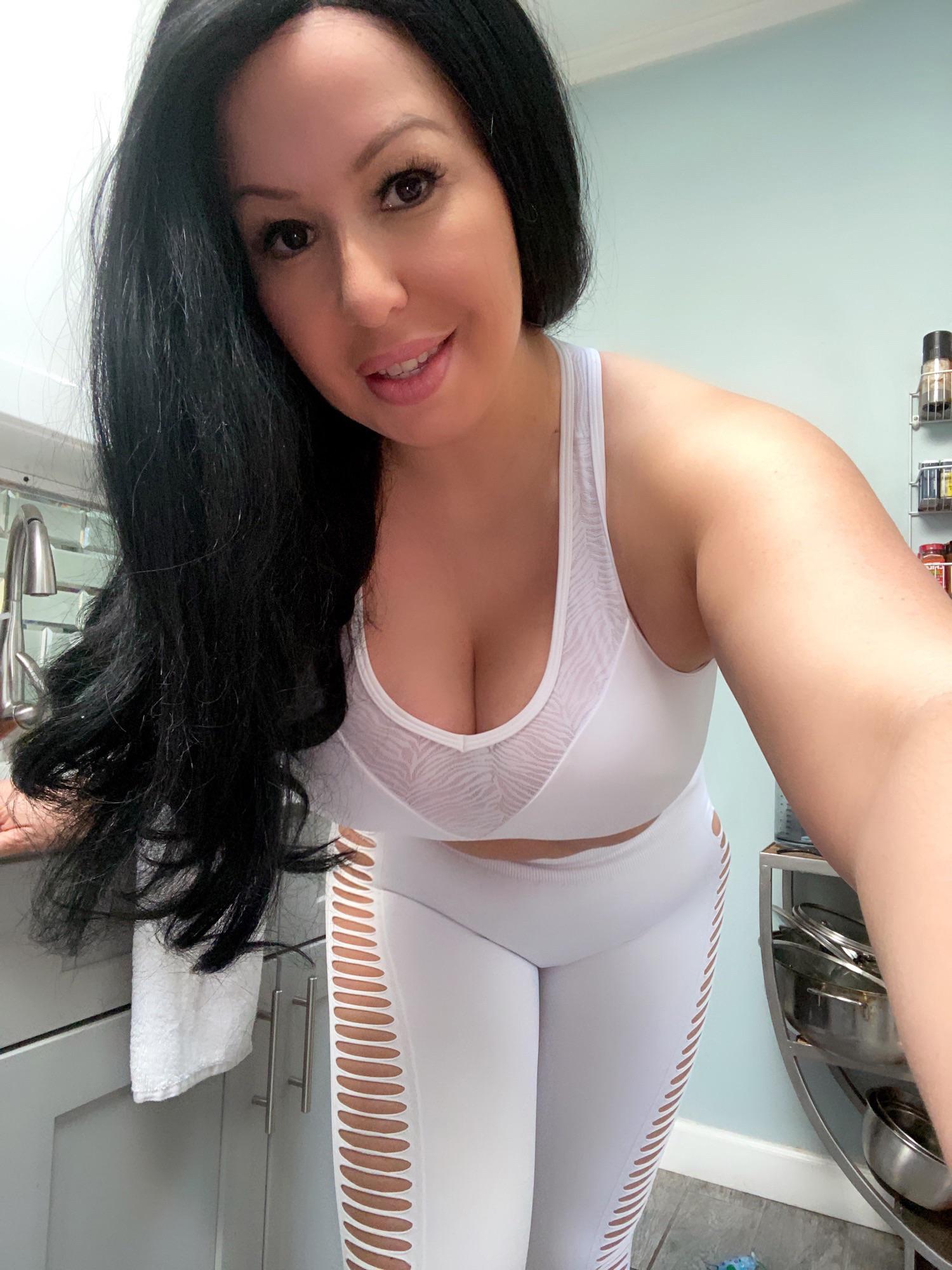 Mourning wood ? | Scrolller