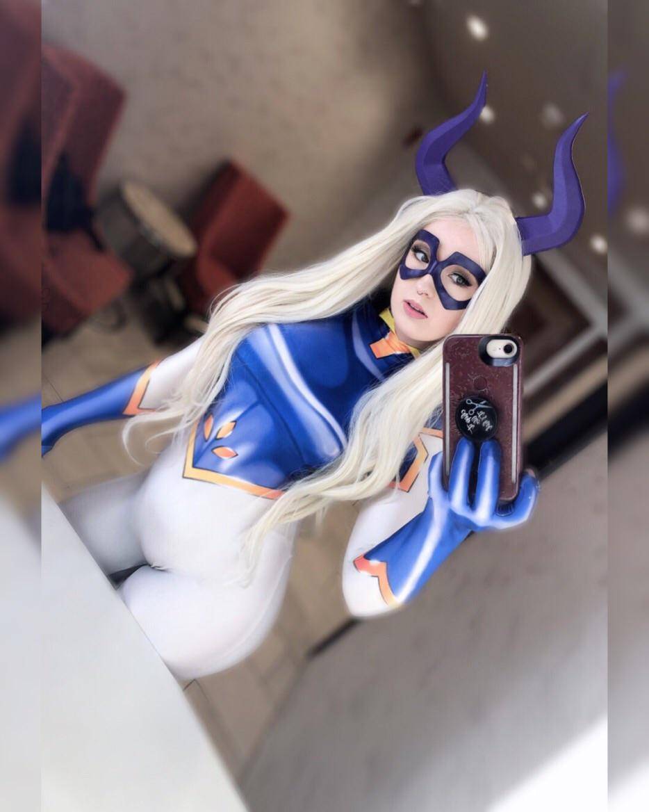 Mt Lady Cosplay | Scrolller