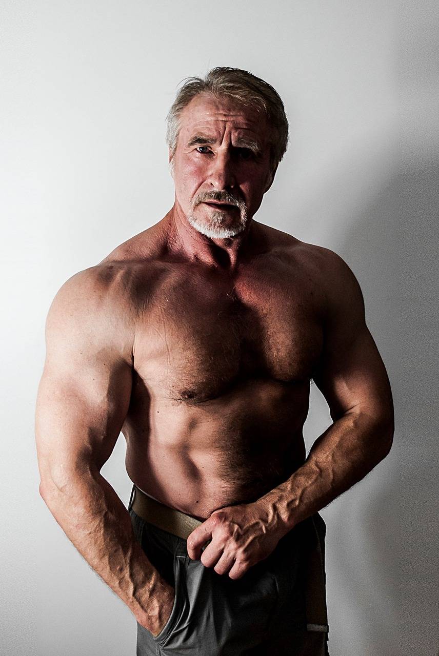 Muscle Dad | Scrolller