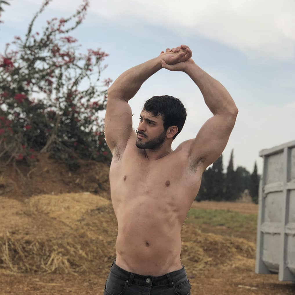 Muscle man | Scrolller