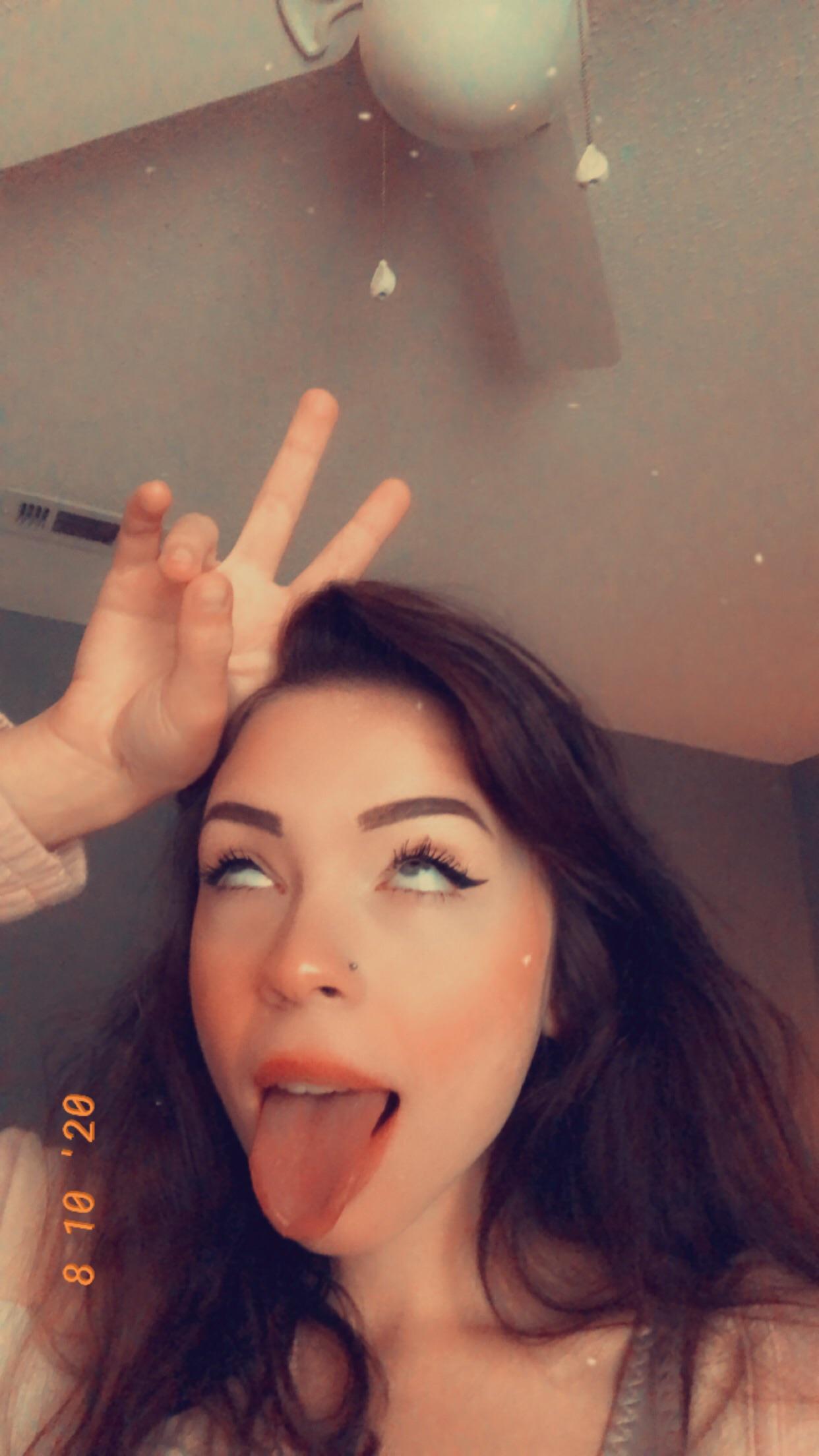 my bf goes crazy over this face i see why tho | Scrolller