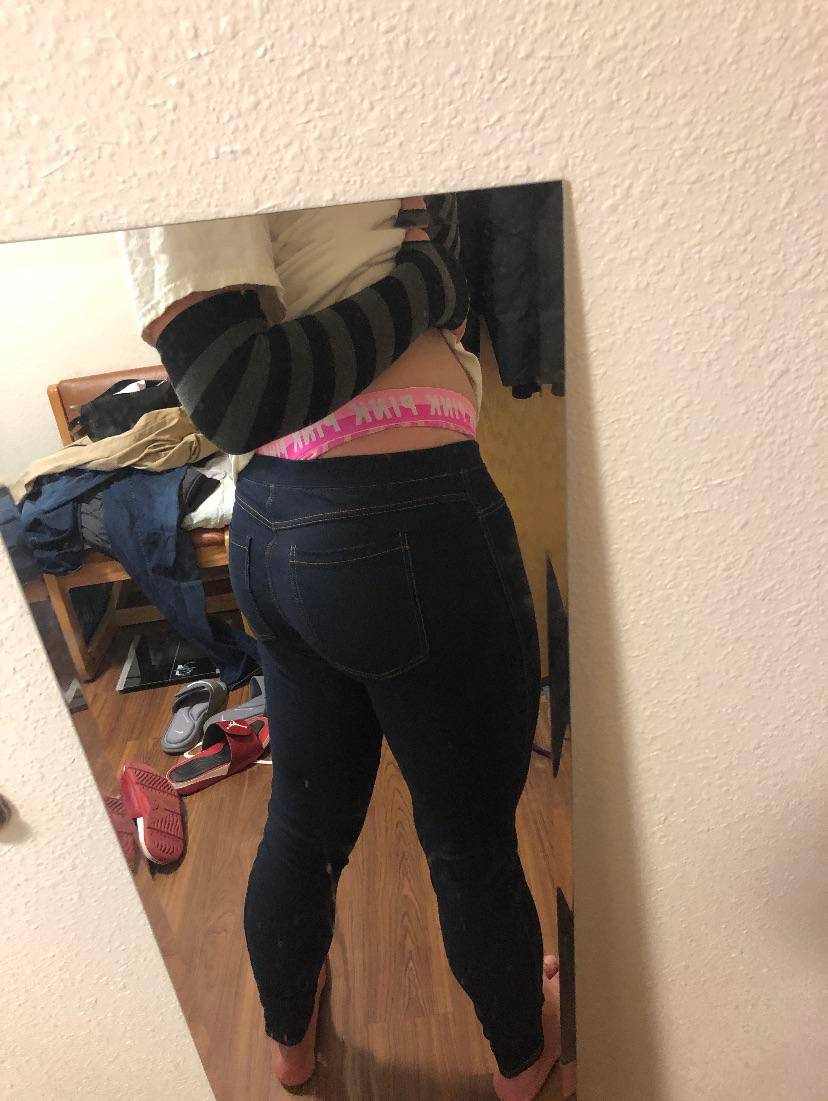 My ex never got some of her clothes back 😈 now I just need suggestions I want moooore😩 | Scrolller