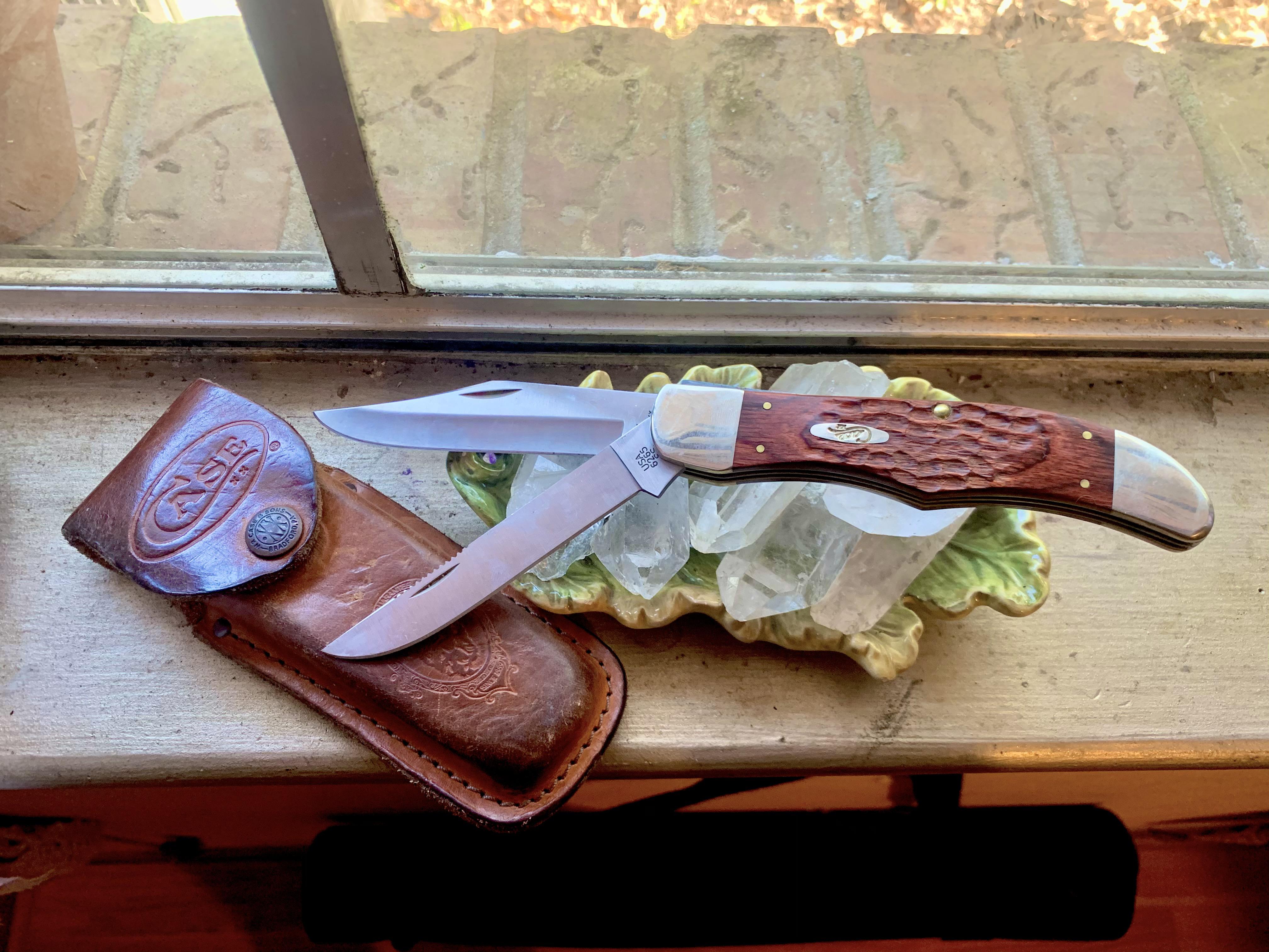 My favorite knife, Case XX Rosewood folding hunter. I always feel like a gentleman when I carry ...