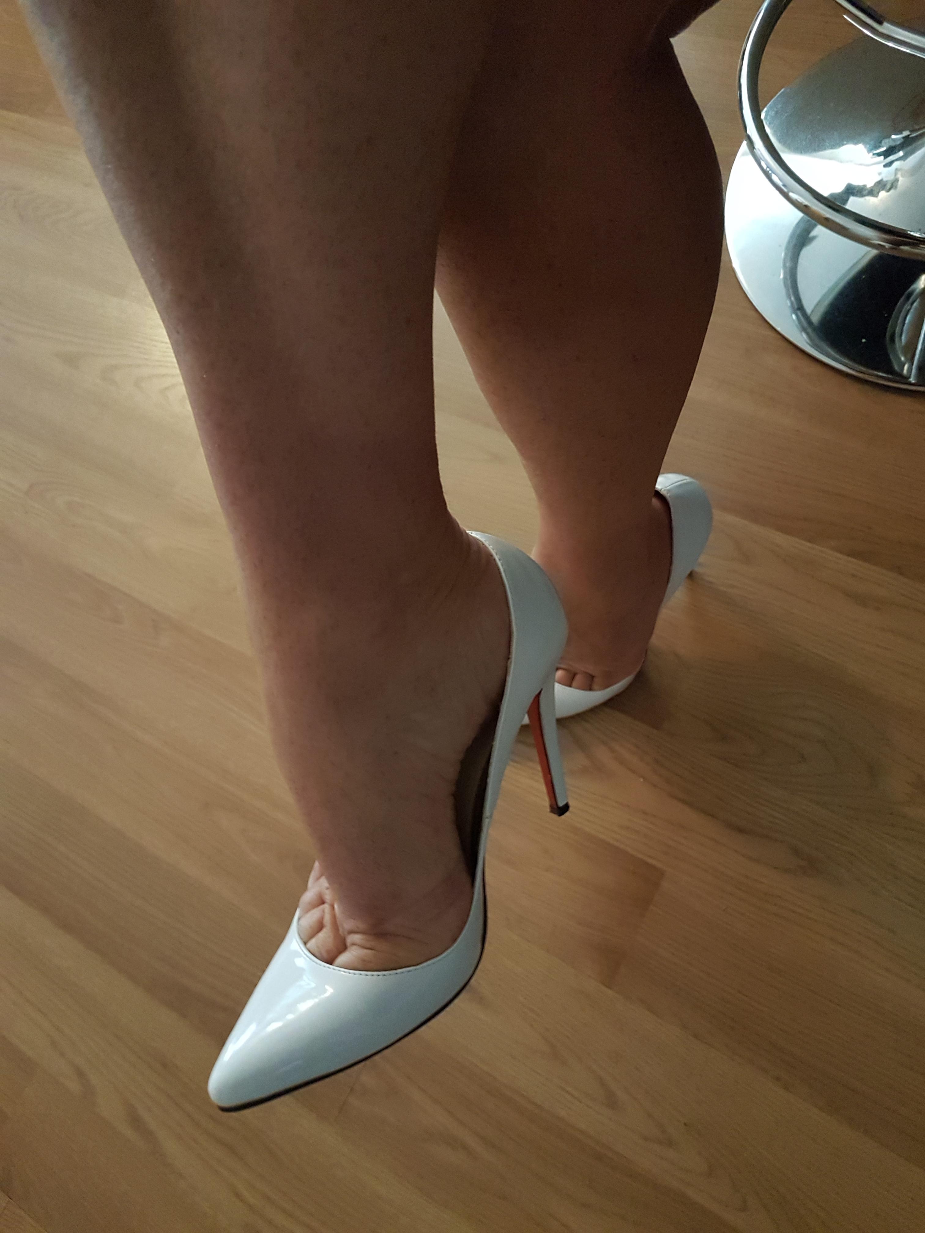 My favorite pumps. | Scrolller