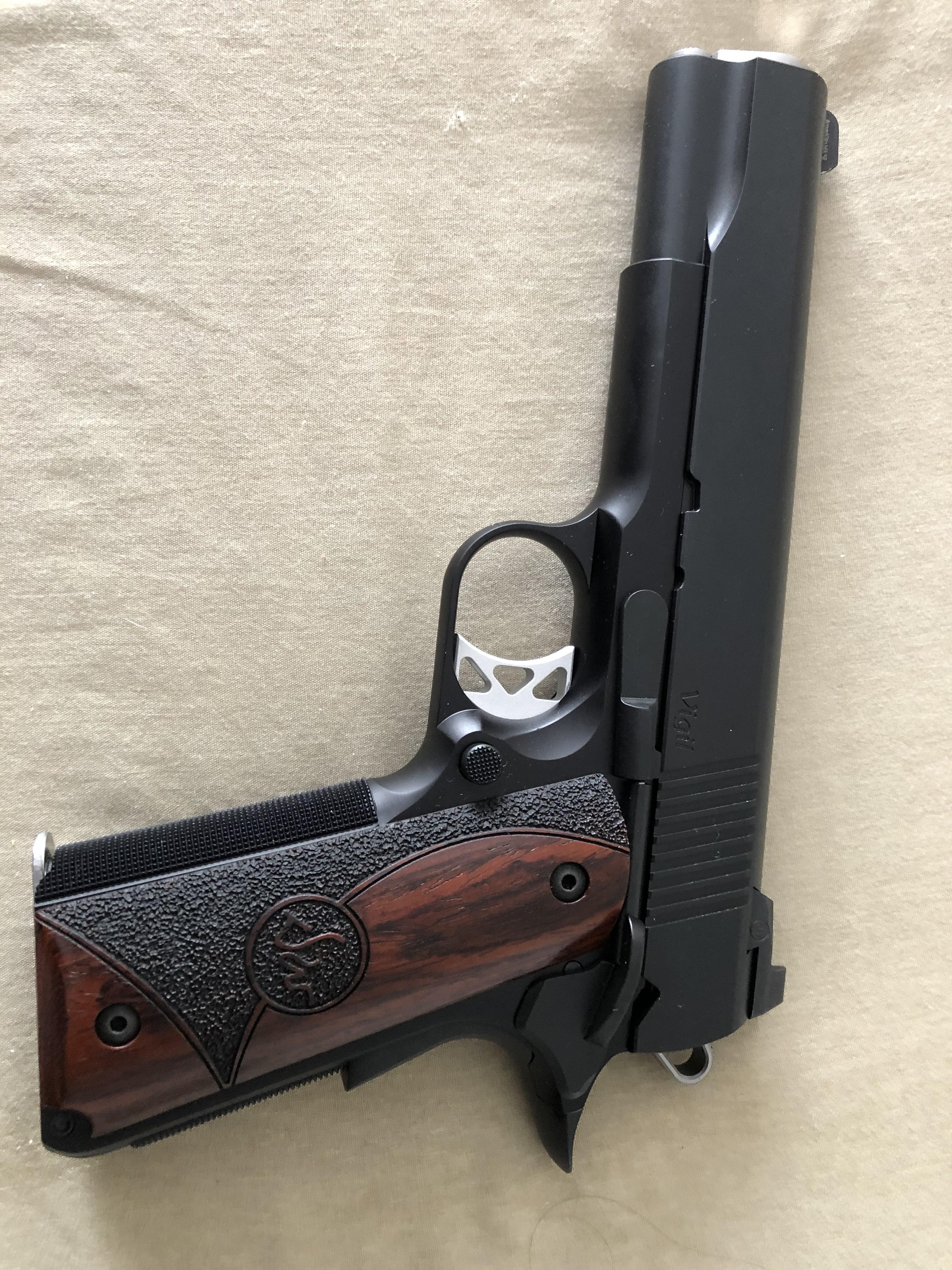 My first 1911... | Scrolller