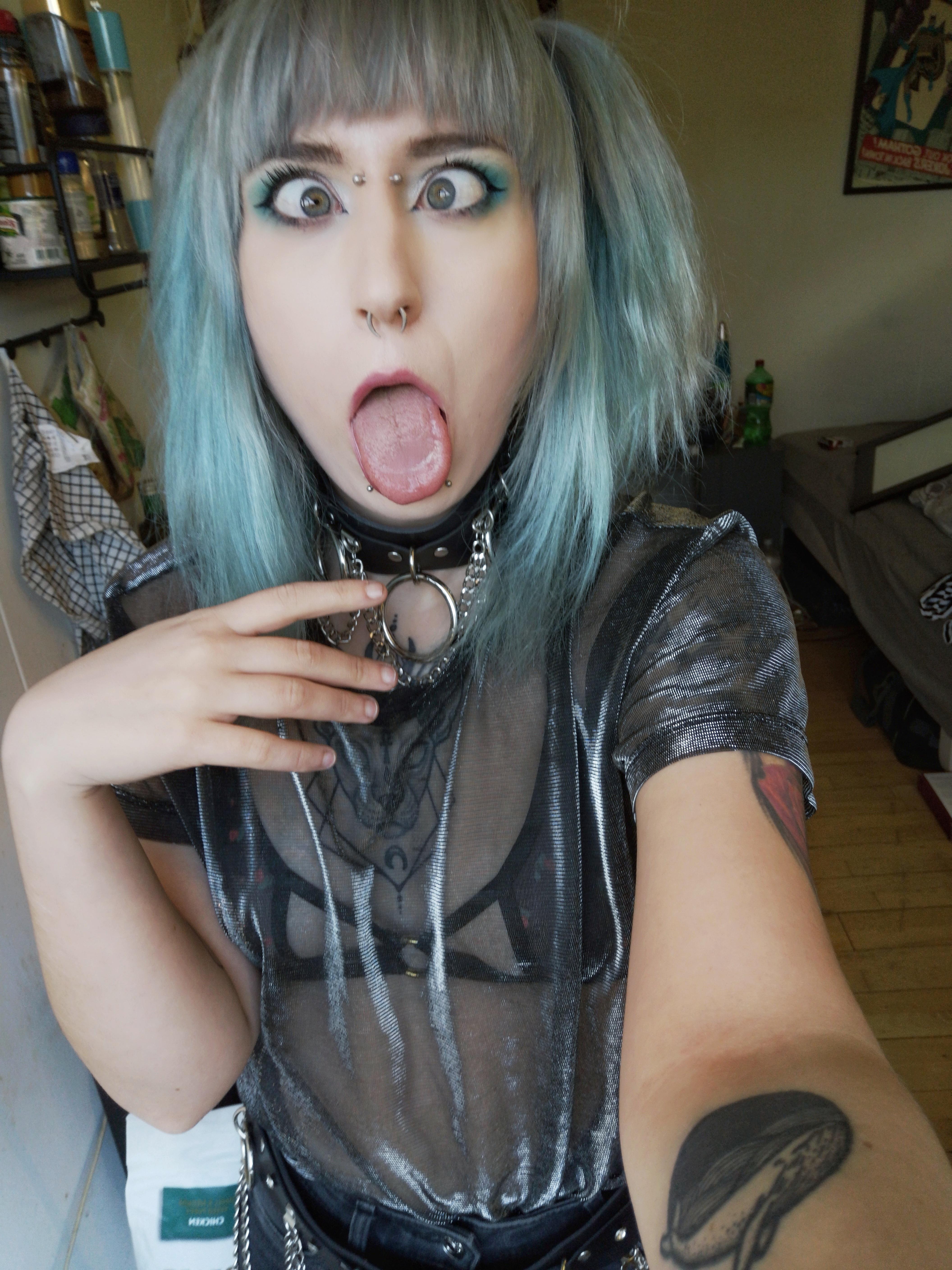 My first ahegao-face, whatcha think? 💙 | Scrolller