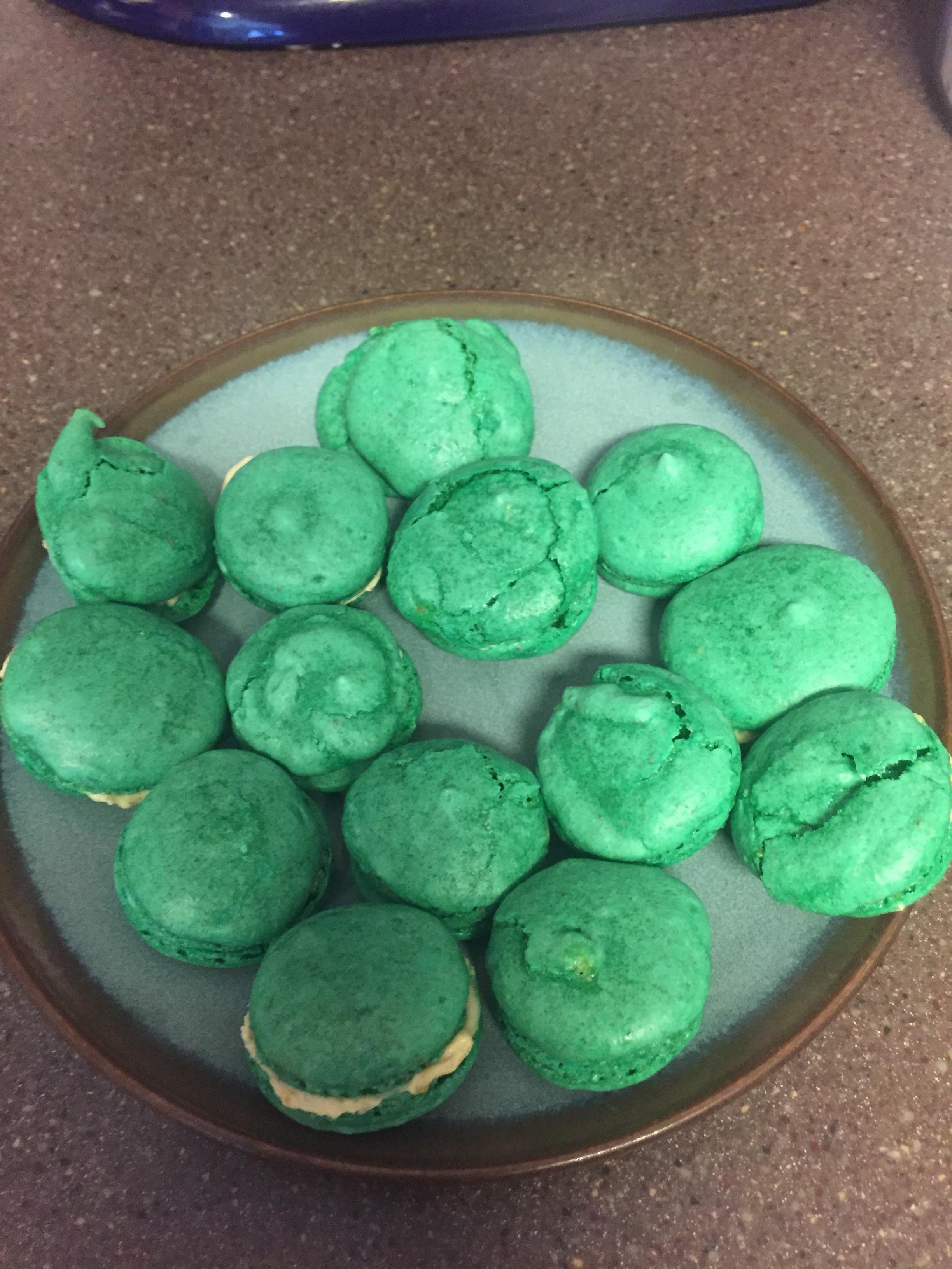 My first attempt at making macarons | Scrolller