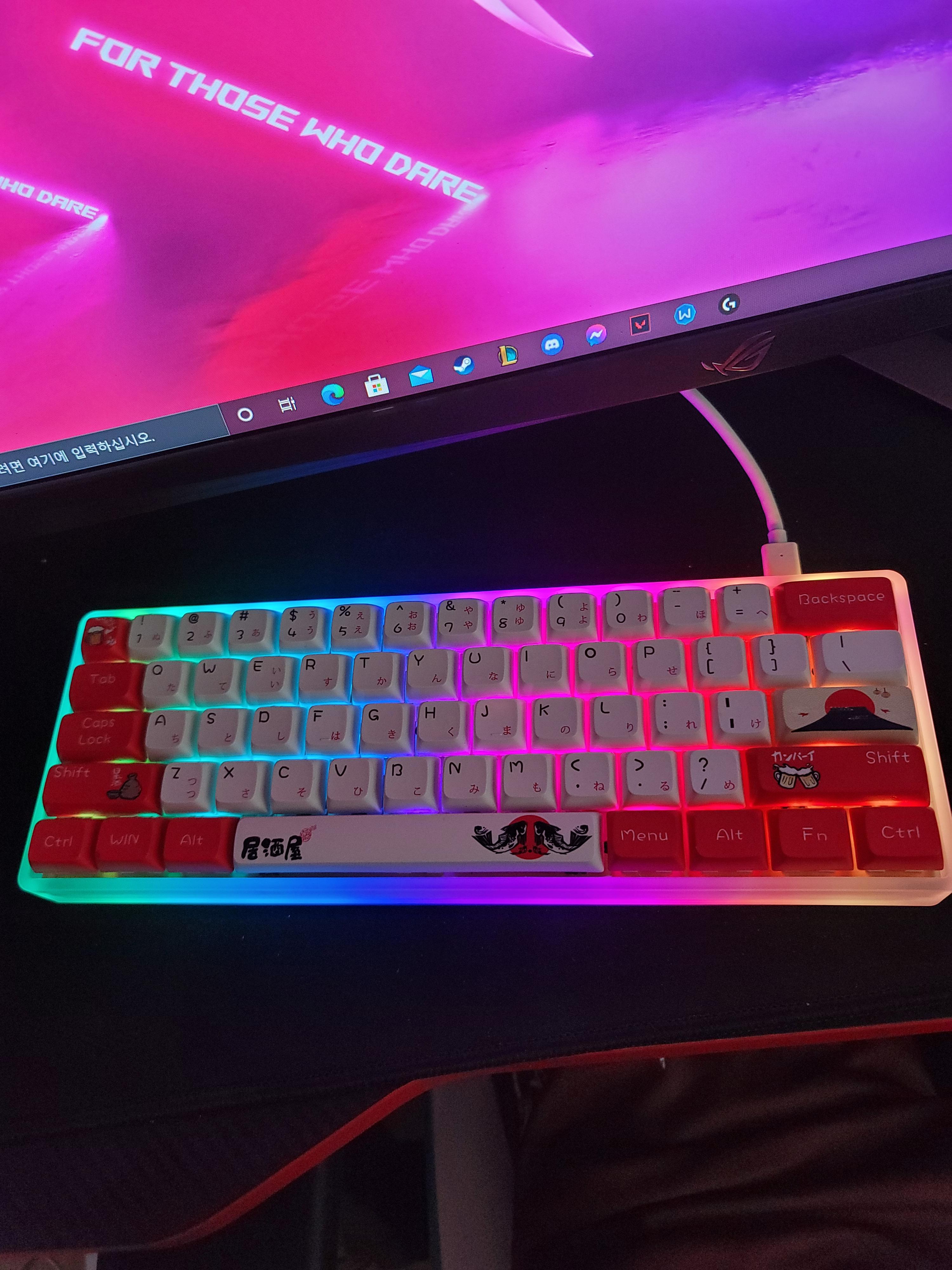 My first custom mechanical keyboard! | Scrolller