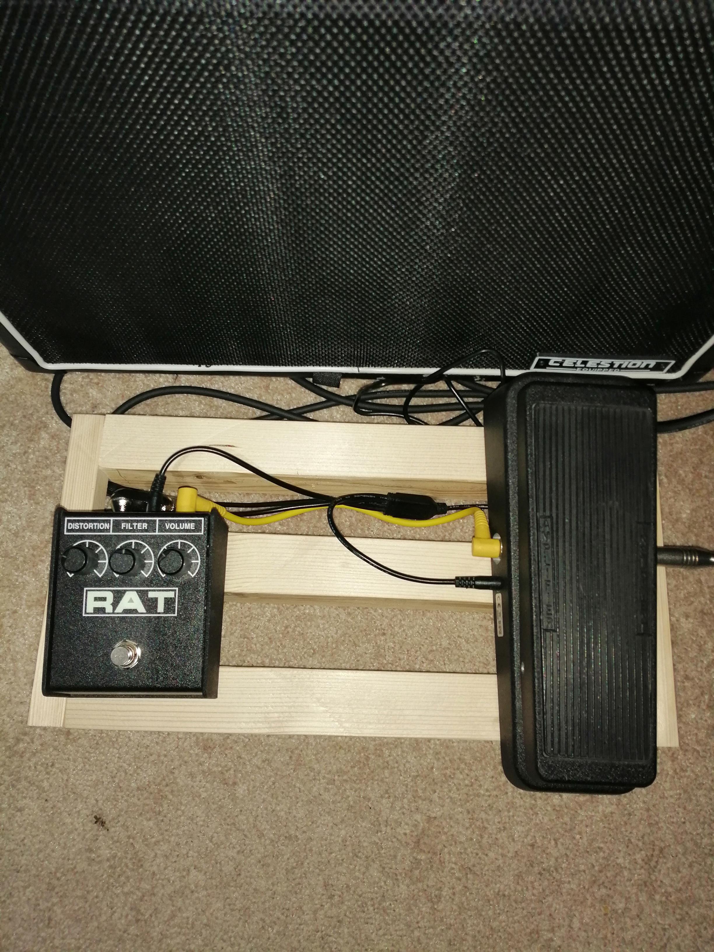 My first pedal board! | Scrolller