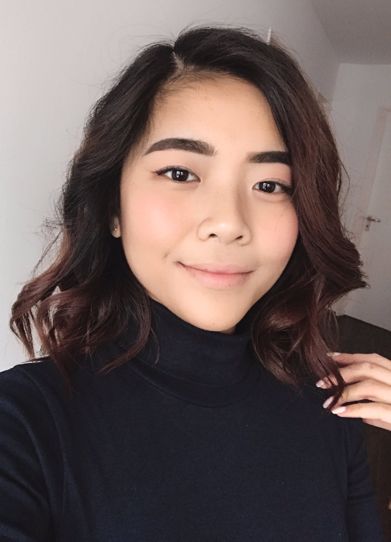 My friend want you all to cover her cute asian face with your thick loads! | Scrolller