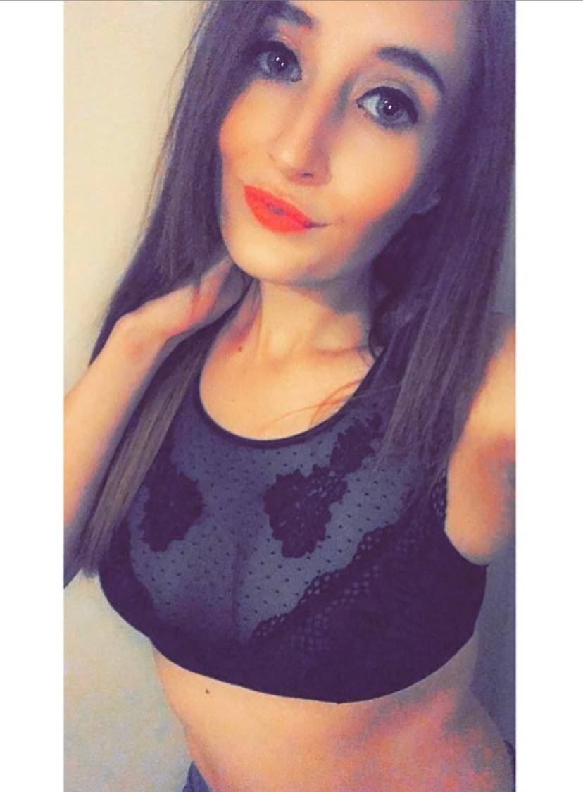 My friends busty UK CHAV brunette ex. Shall I expose the pics he’s sent to me of her? | Scrolller