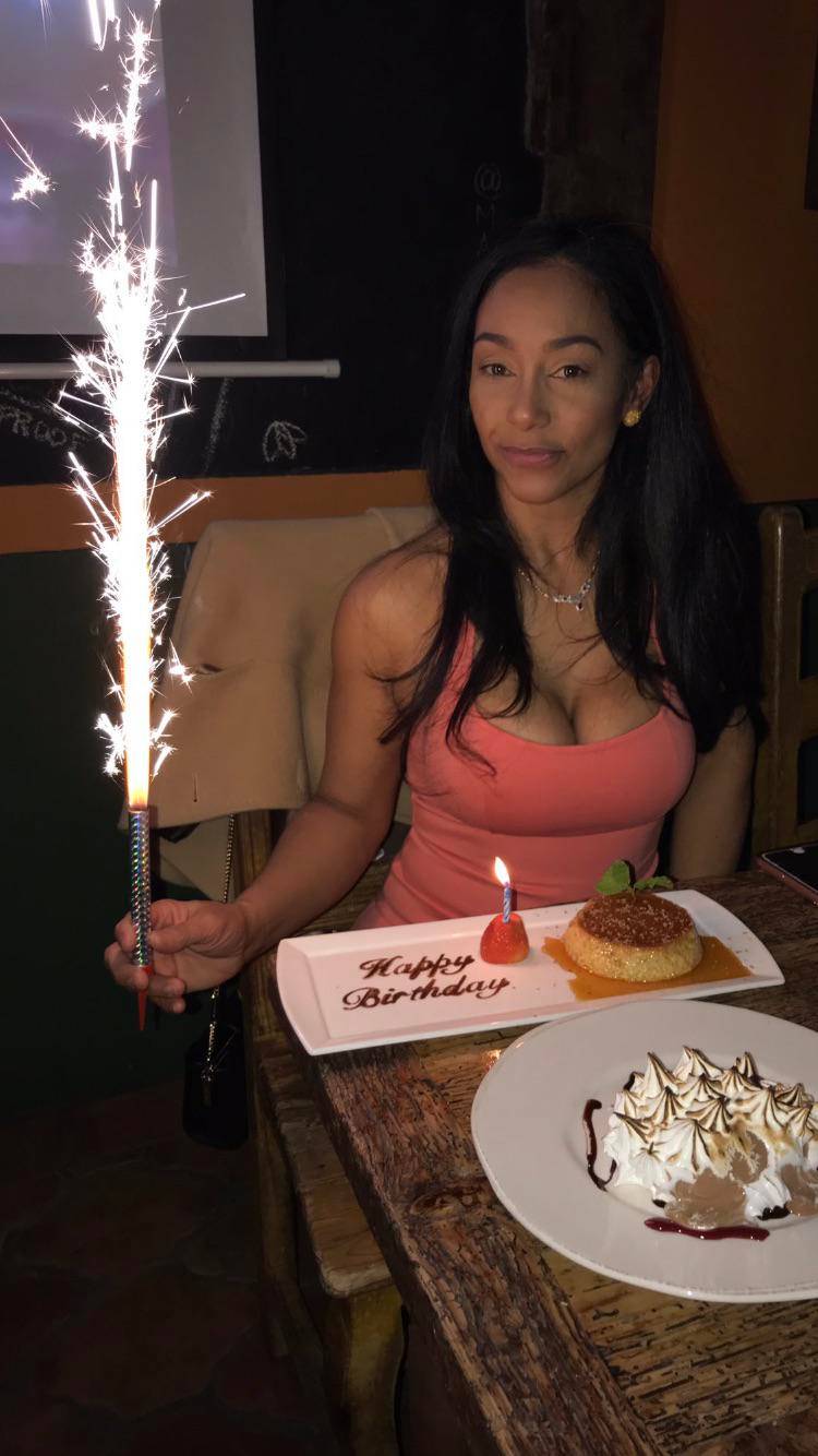 my friends hot mom | Scrolller