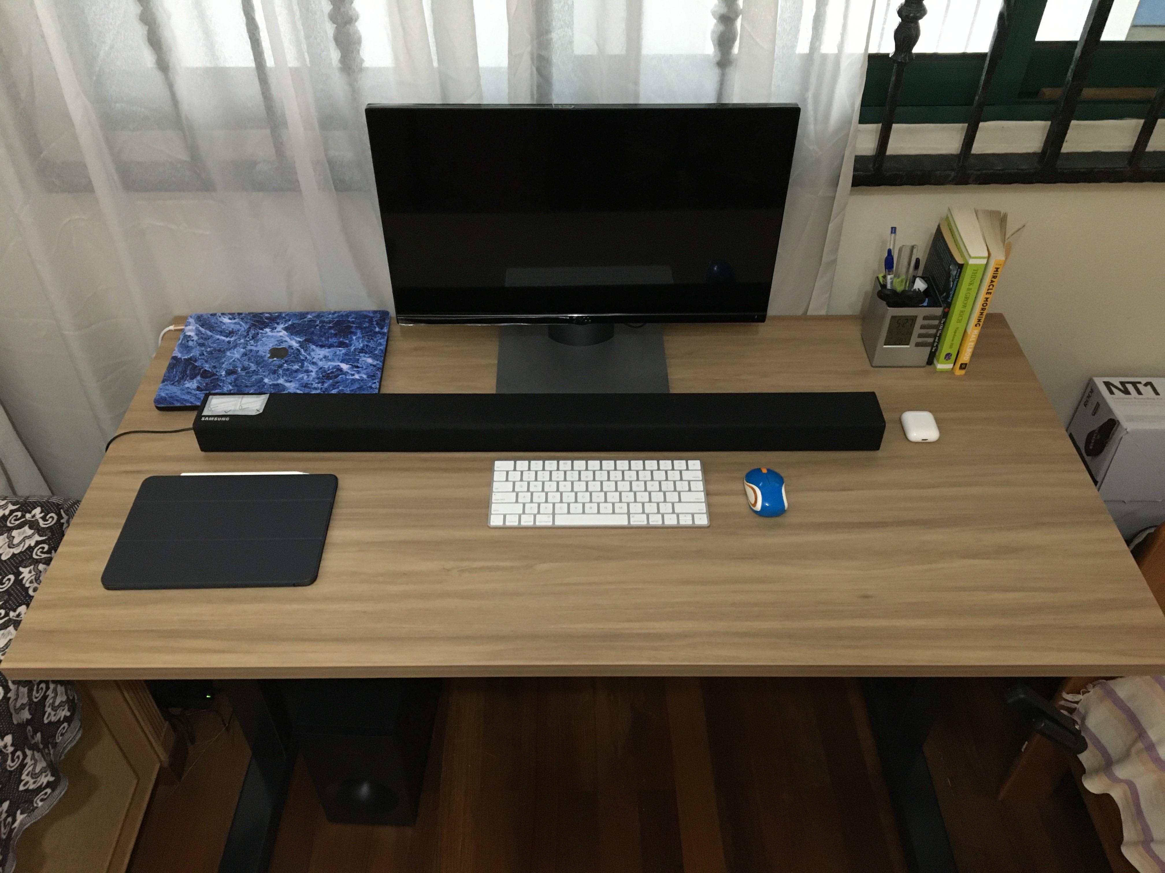 My New Desk Setup Scrolller