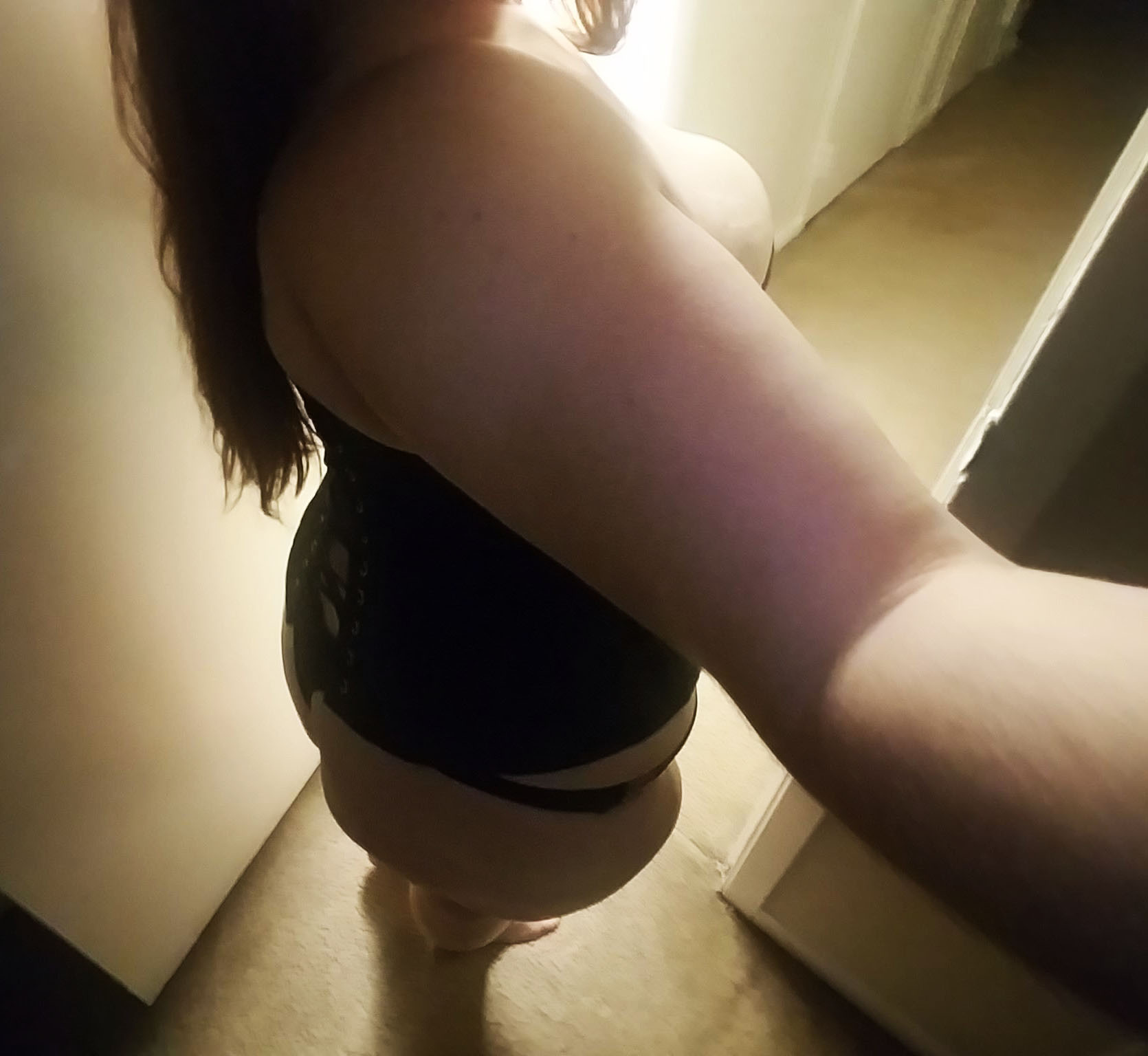 My new place has terrible lighting, but I don't think the view is too bad | Scrolller