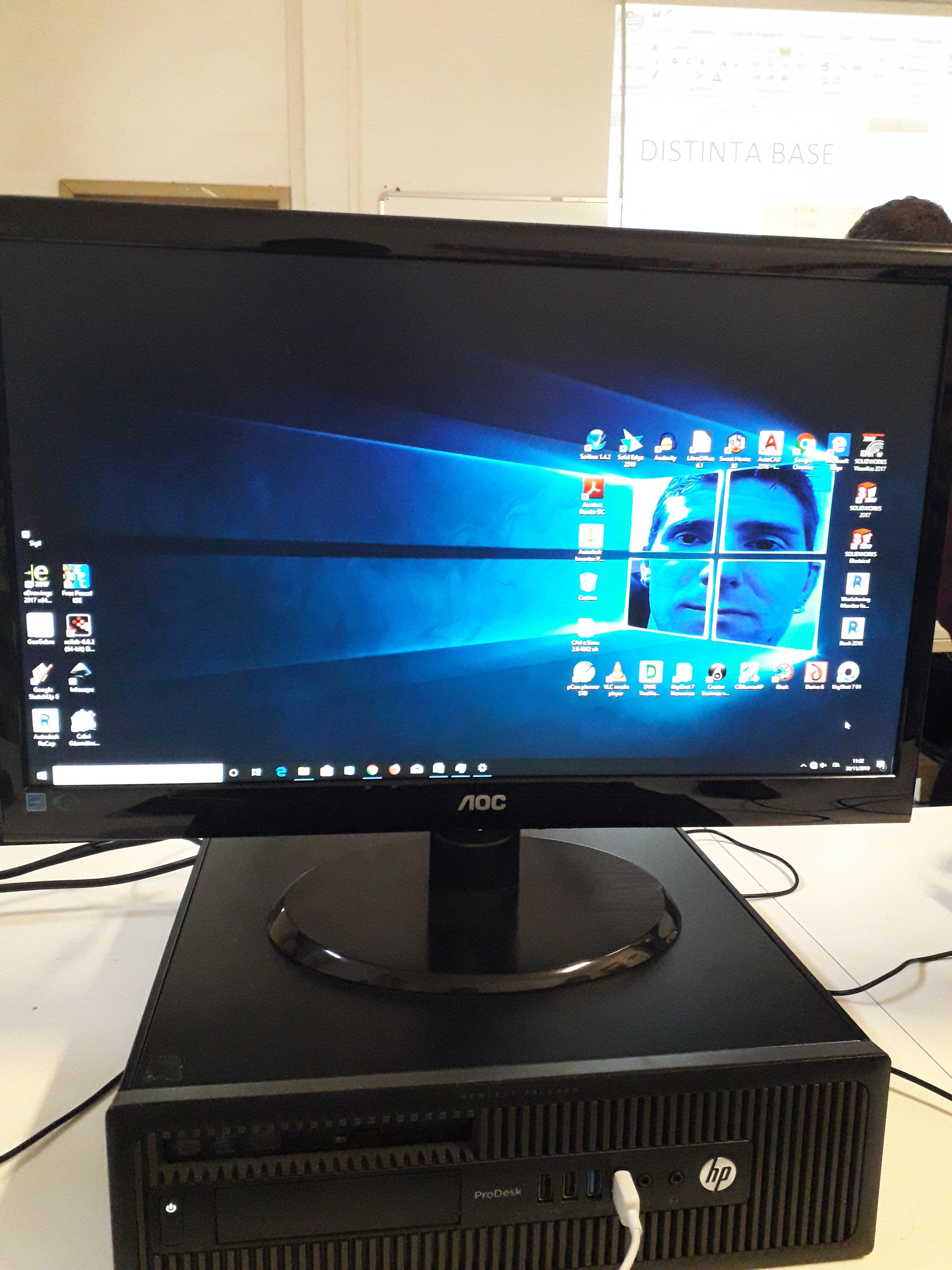 My school computer | Scrolller