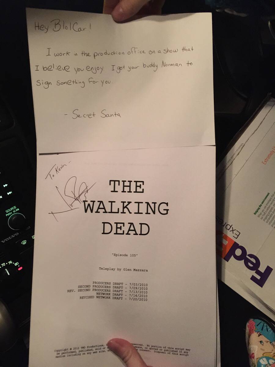 My Secret Santa got me a signed script from The Walking Dead! | Scrolller