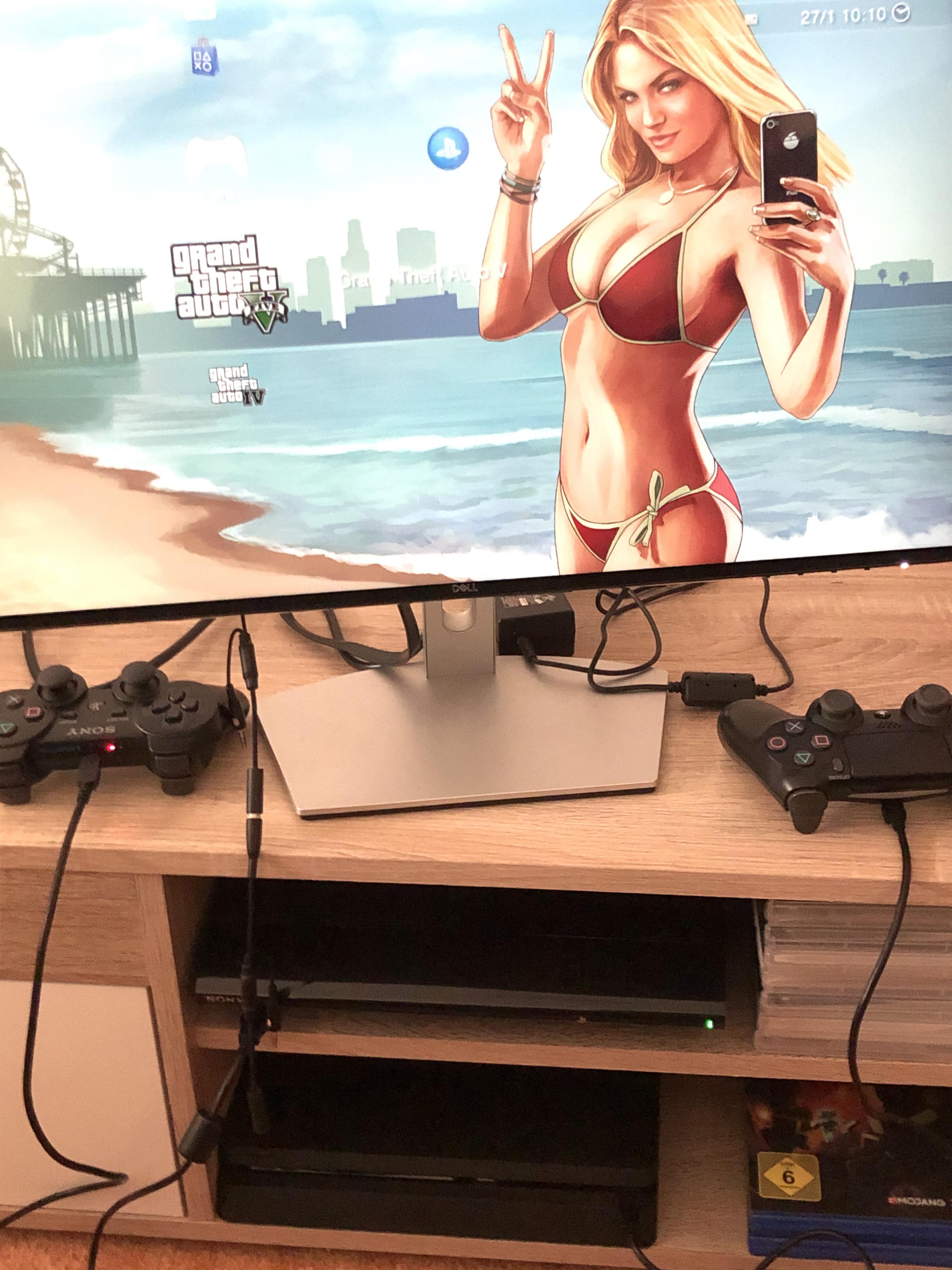 My setup | Scrolller