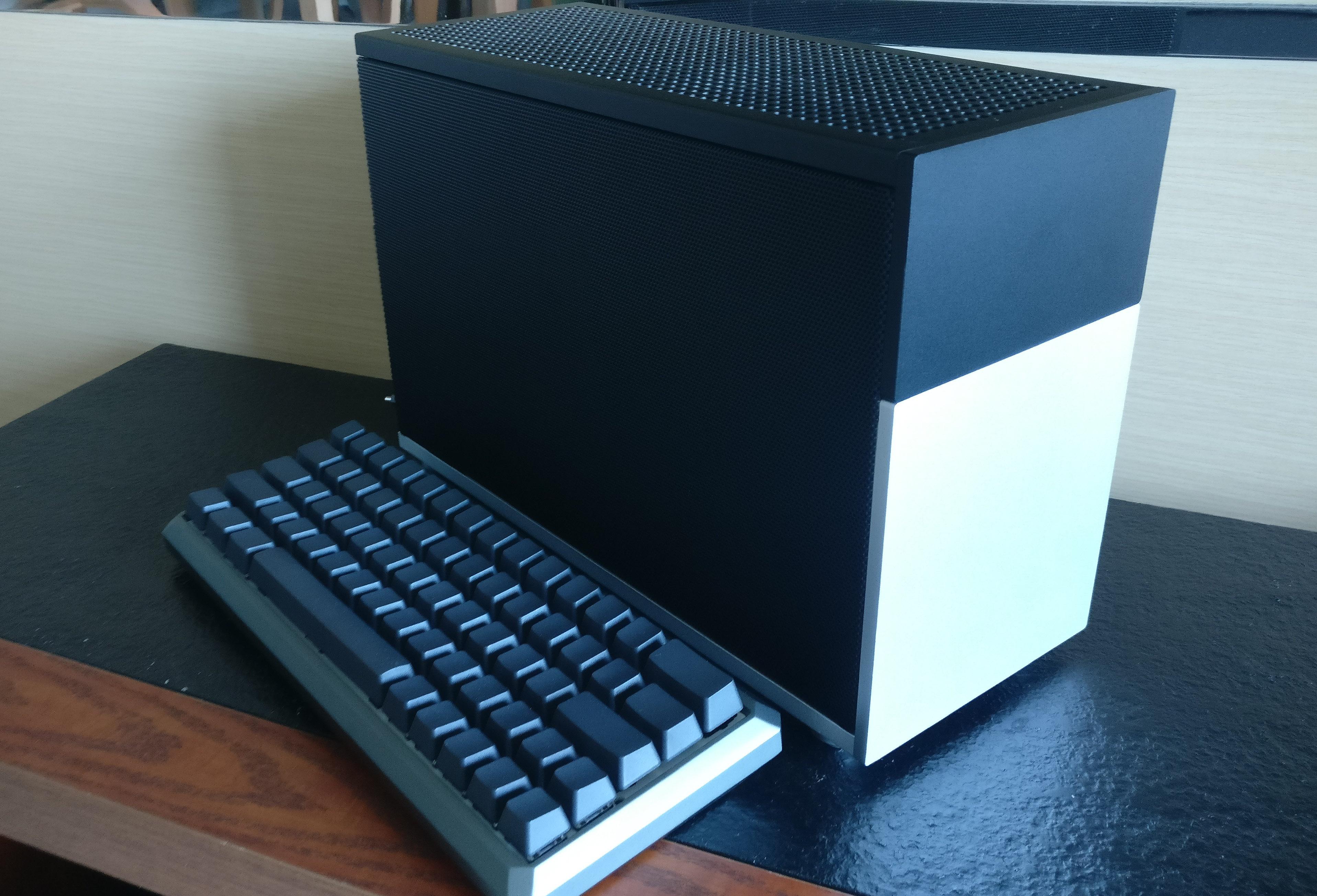 My two tone Formd T1 and custom keyboard | Scrolller