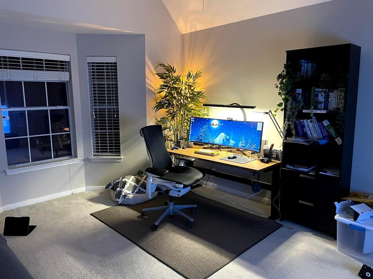 My updated battlestation... | Scrolller