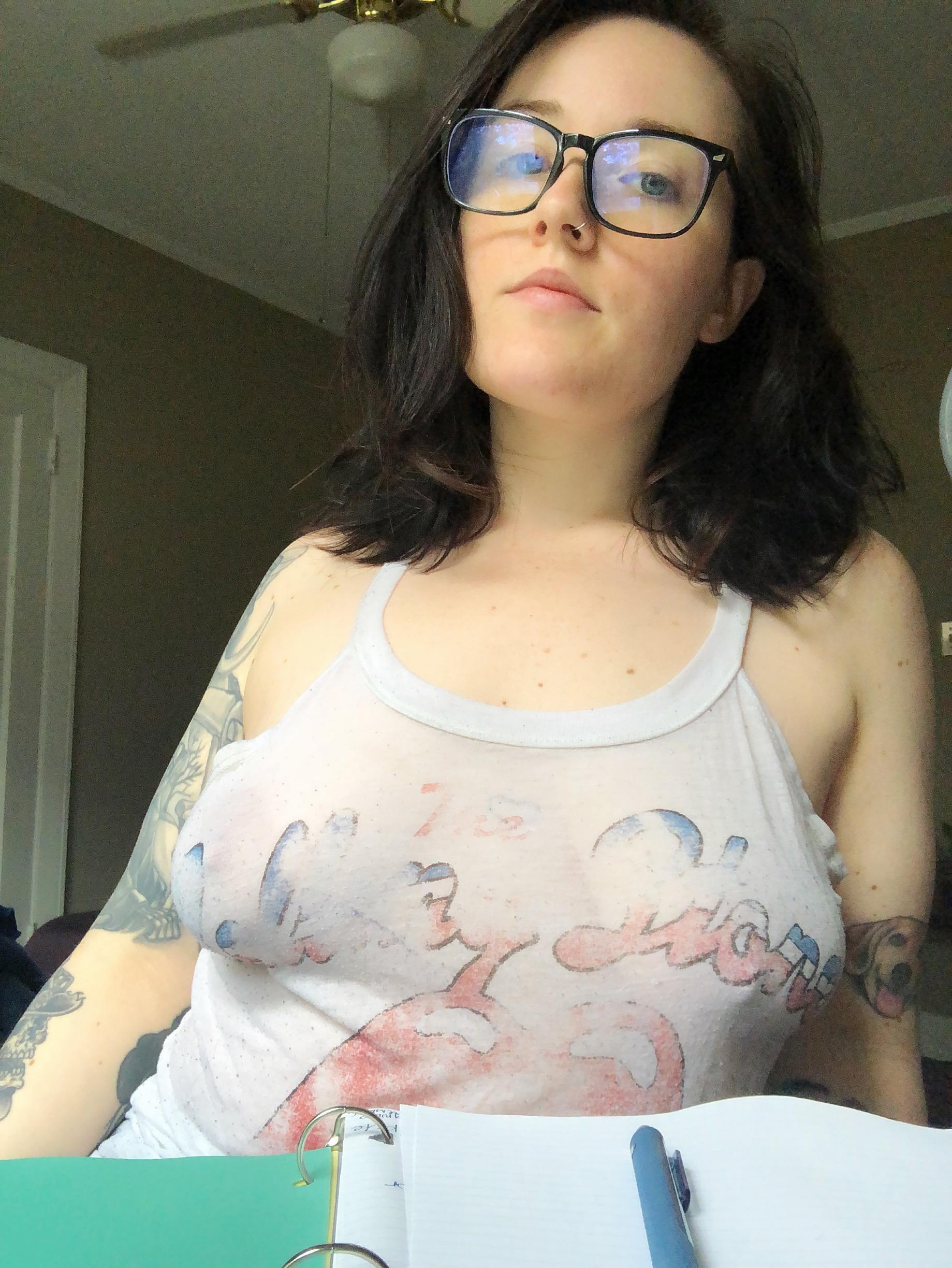 Unapologetically freeing the nips during my zoom classes 😇 | Scrolller