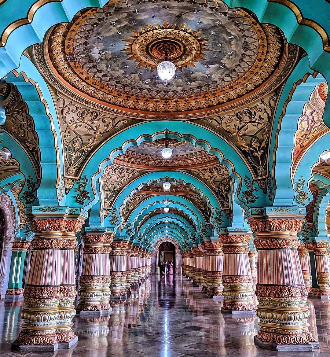 Inside Mysore palace, India [Building] | Scrolller