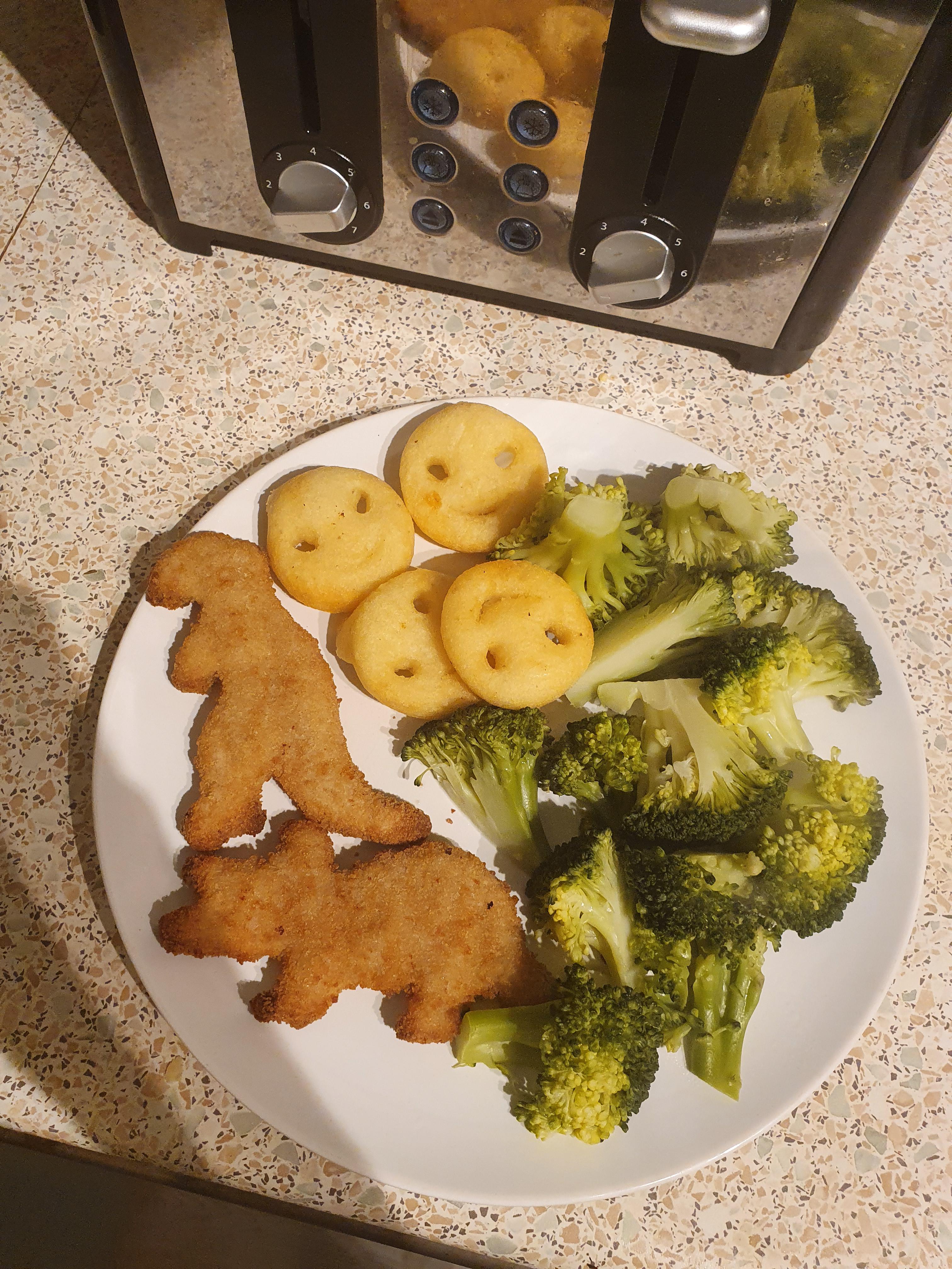 Name a more iconic trio. 481 calories. | Scrolller