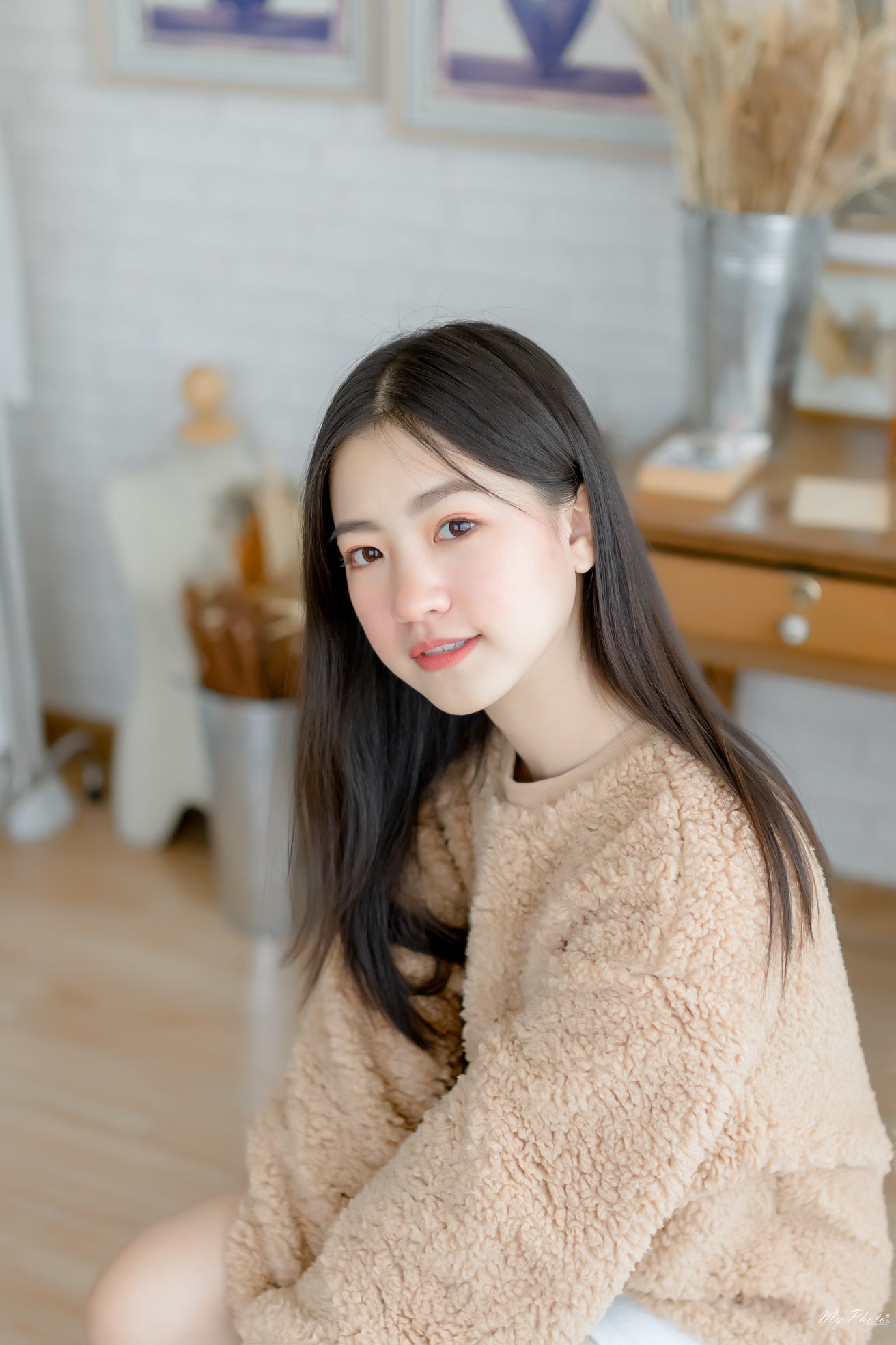 Nan Sujitra | Scrolller