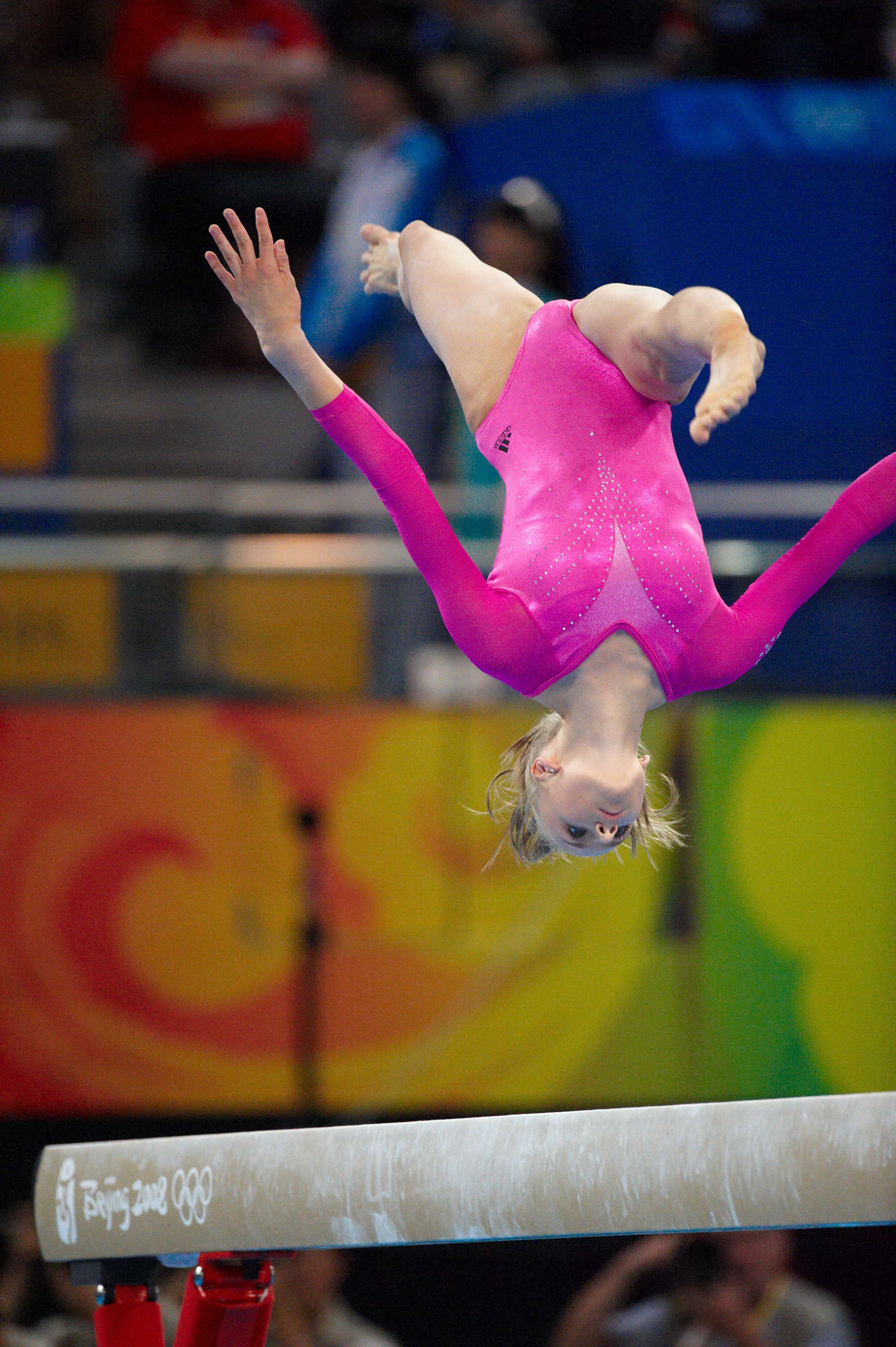 Nastia Liukin on the balance beam | Scrolller