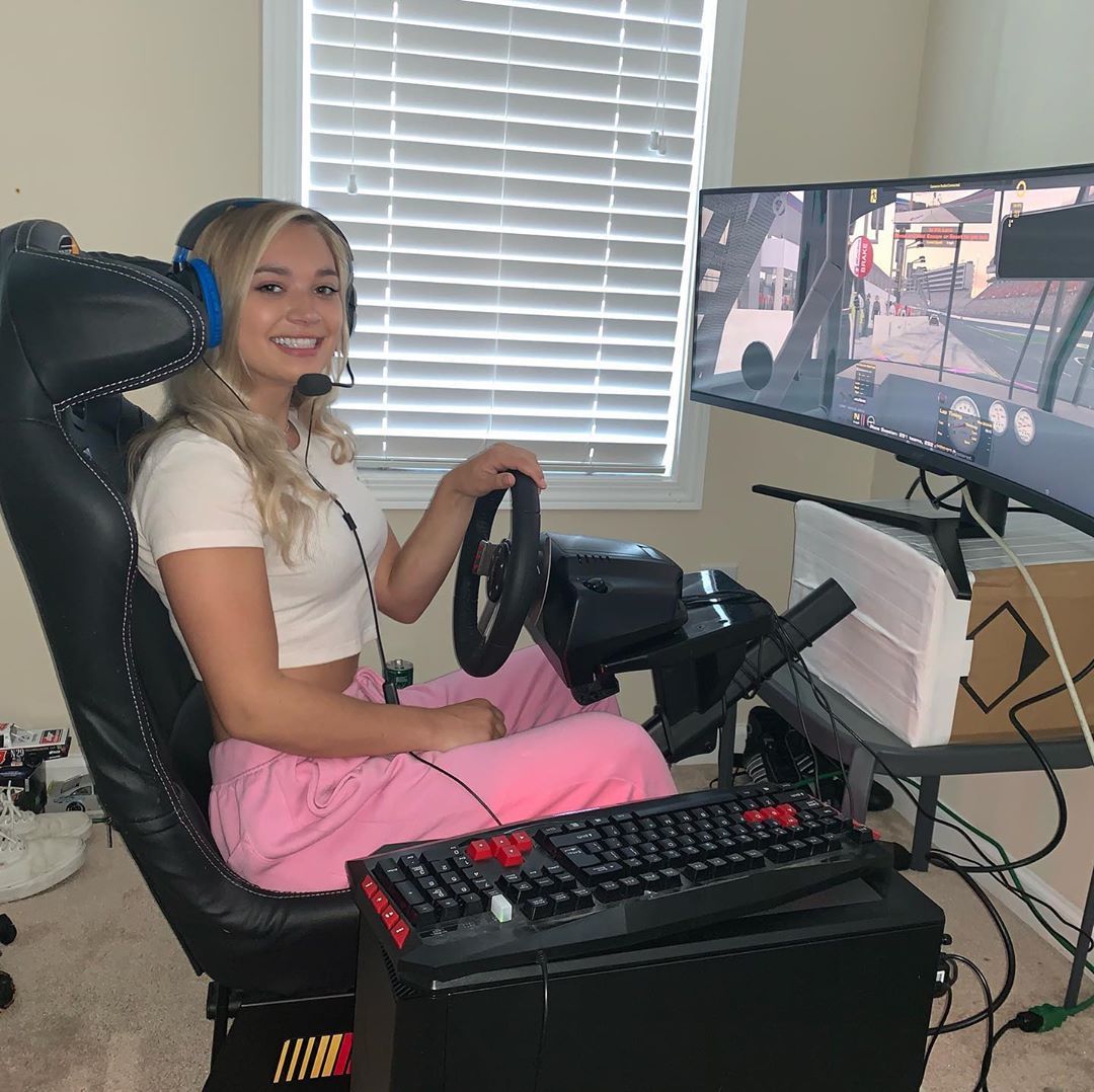 Natalie Decker - American Racing Driver | Scrolller