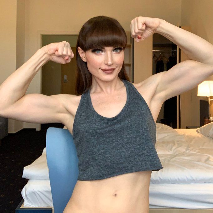 Natalie is looking fit | Scrolller