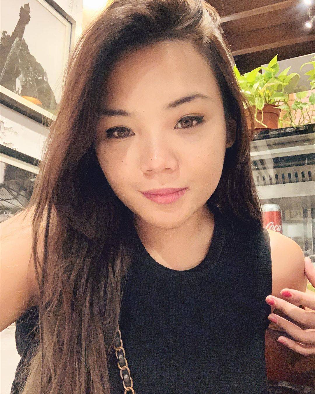 Natasha Elyzza | Scrolller