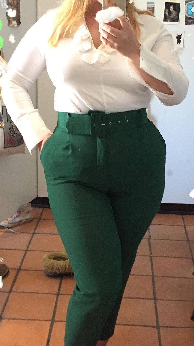 Natural hourglass | Scrolller