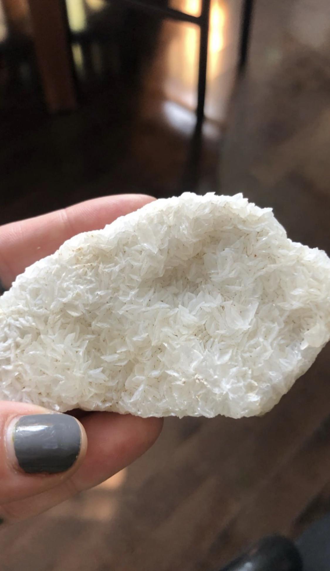 Need help identifying this rock ! | Scrolller
