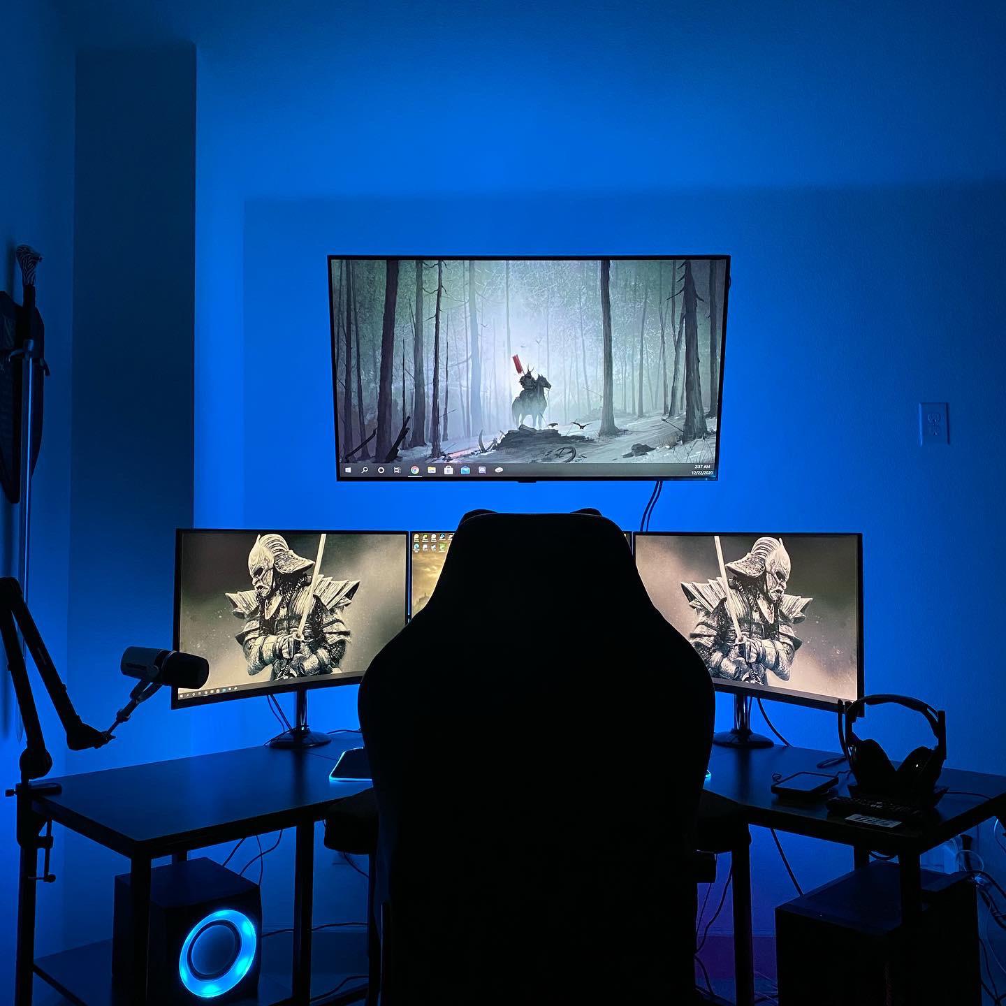 Need some cable management, but my first computer gaming setup | Scrolller