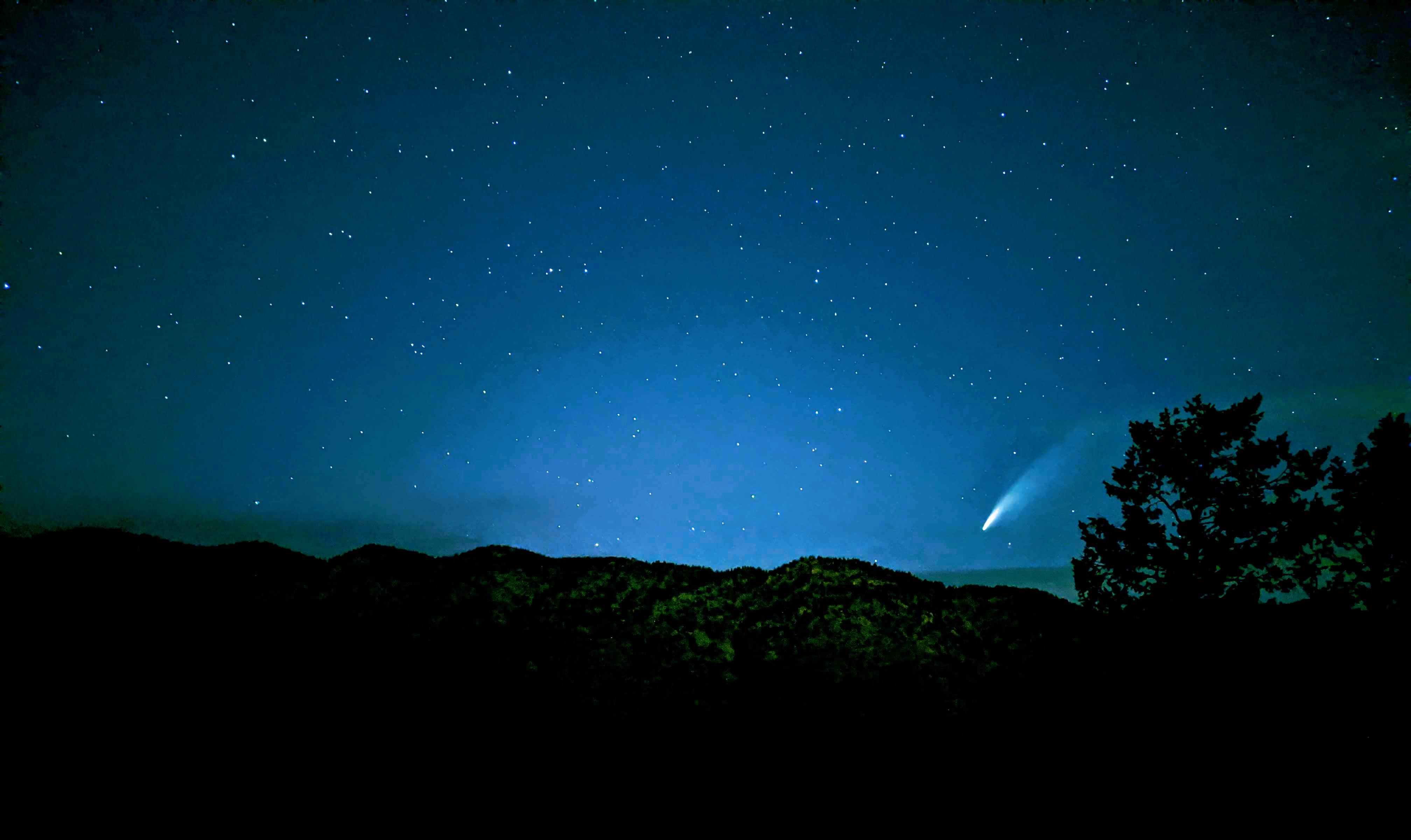 Neowise at Night Now! | Scrolller