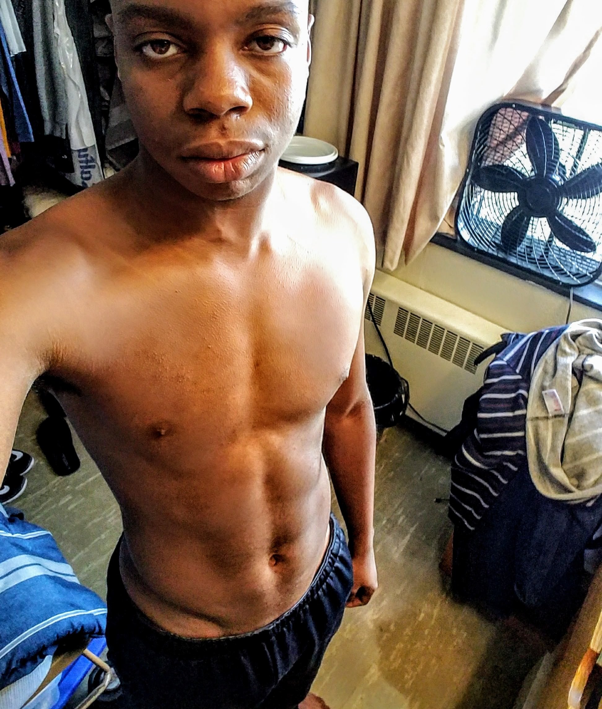 New angle, same V | Scrolller