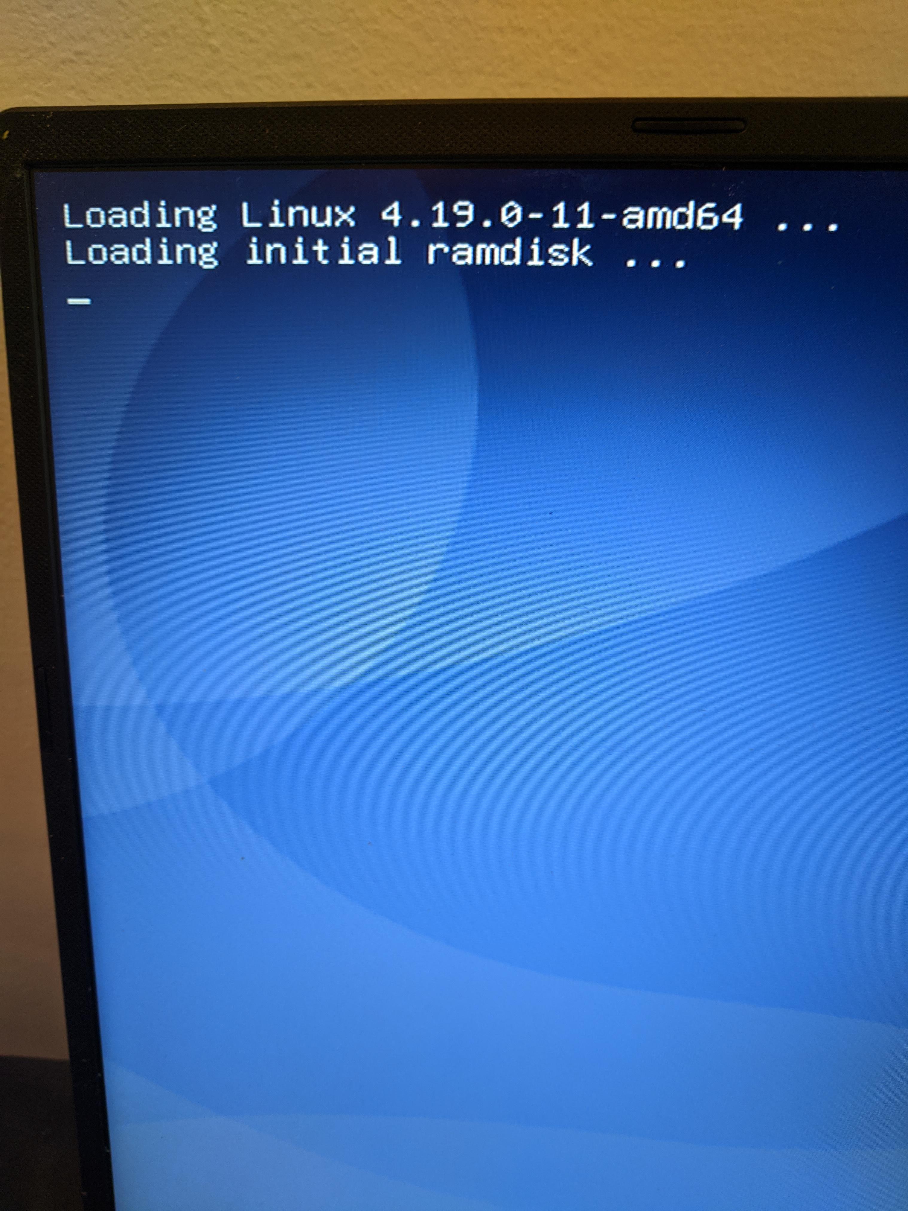 New Debian Install Cant Boot Gets Stuck On Loading Initial Ramdisk Scrolller