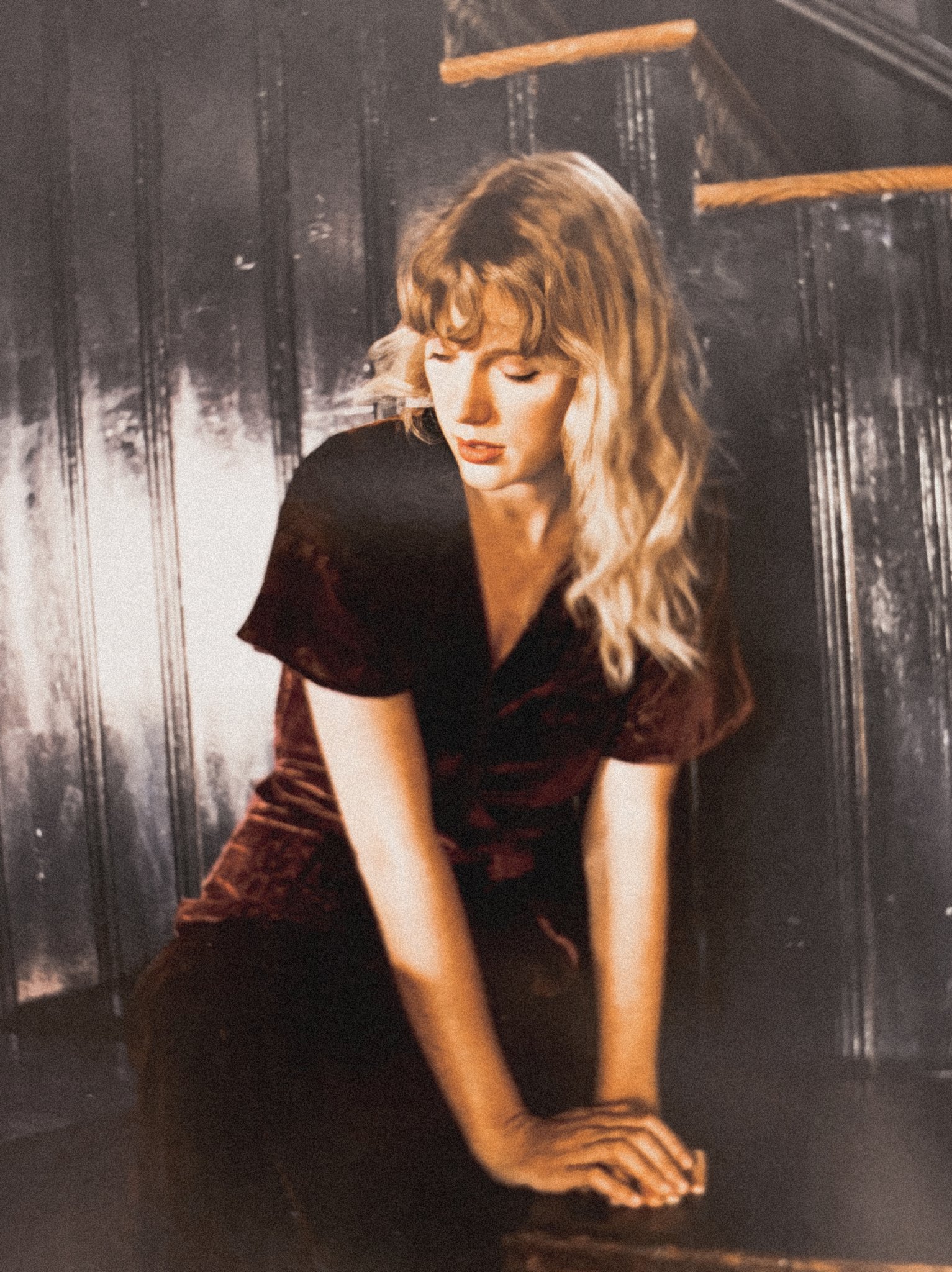 new folklore promo shot V | Scrolller