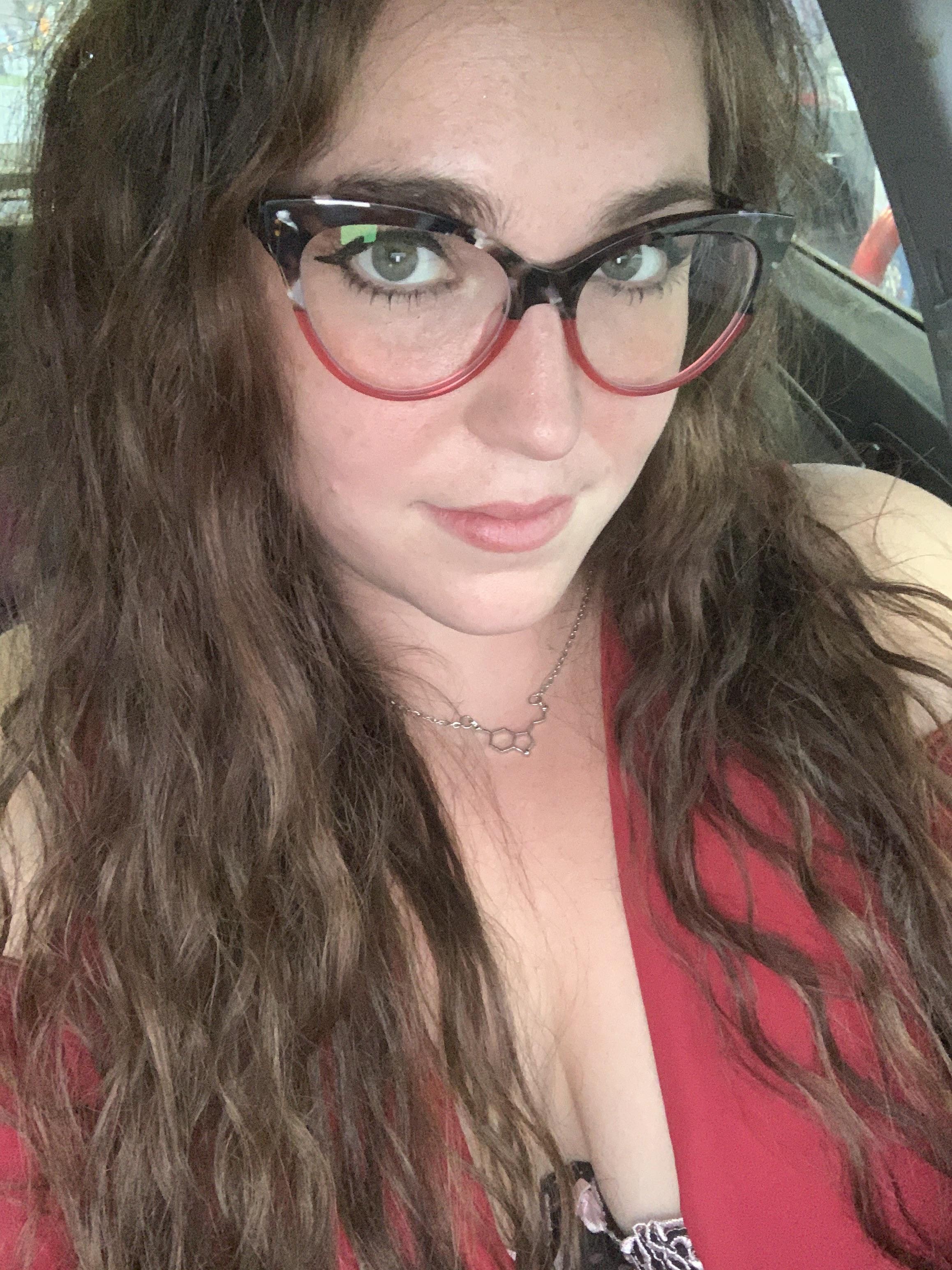 New glasses! Happy Friday! | Scrolller