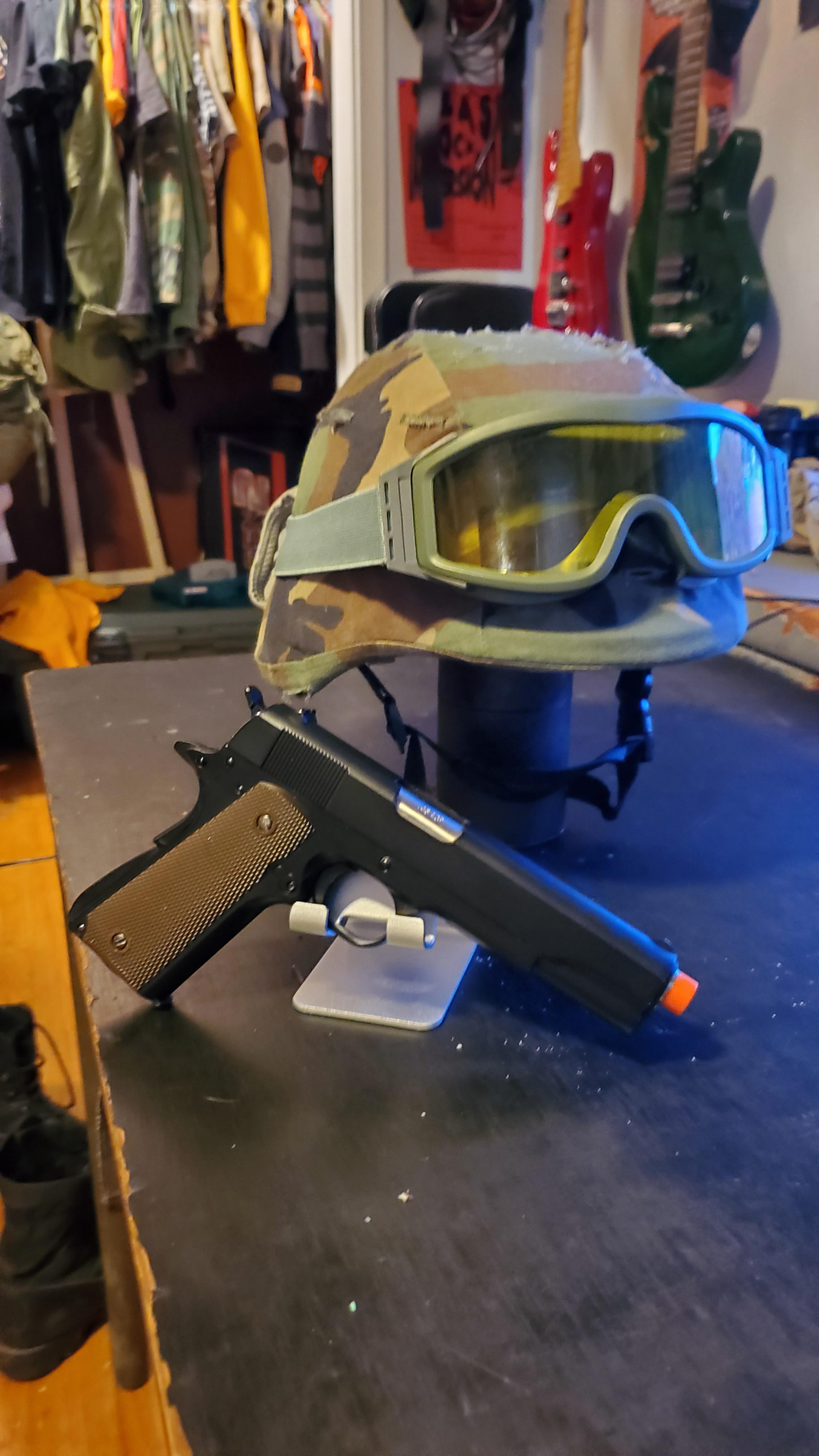 New helmet! | Scrolller