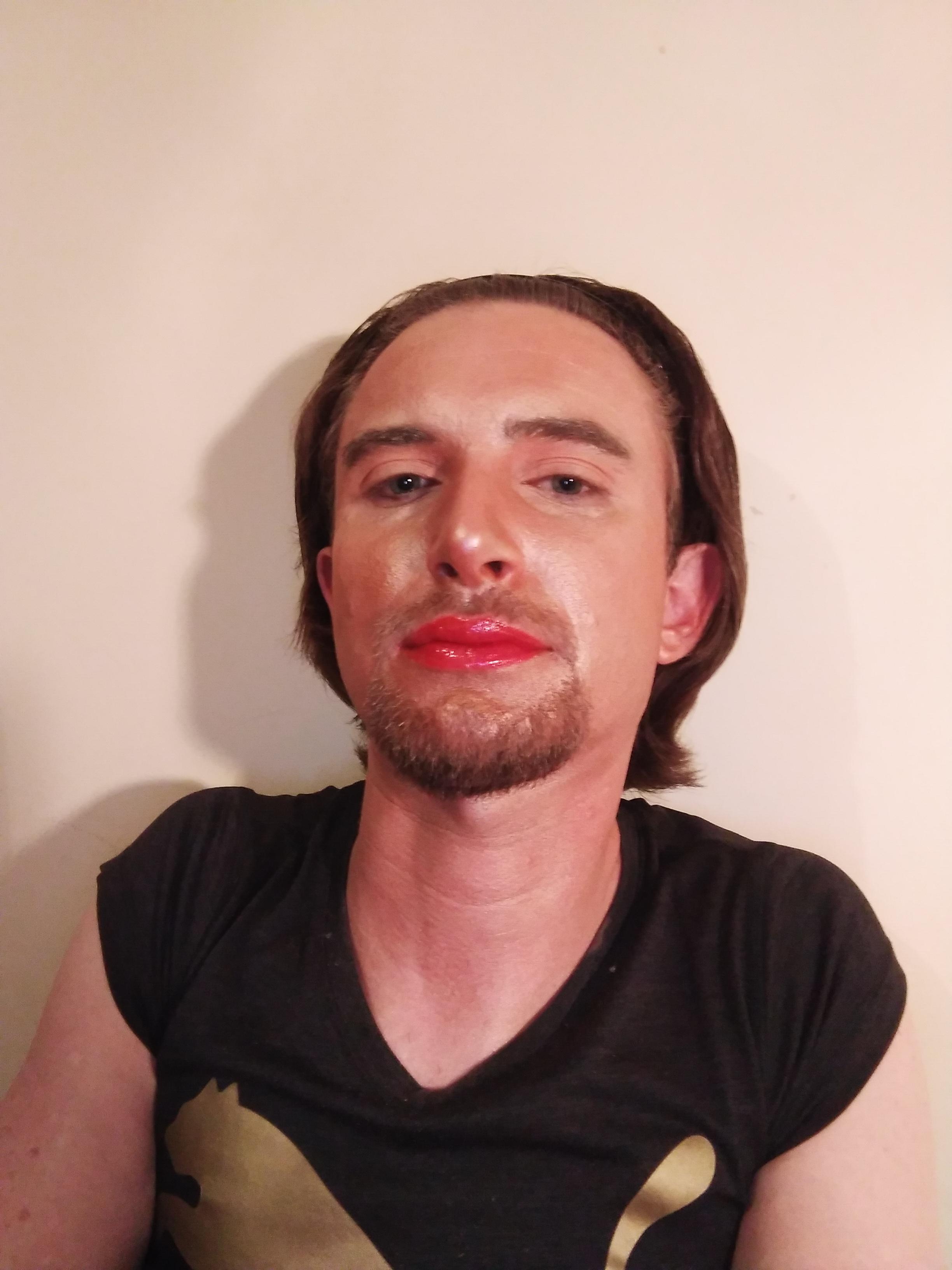 New here, hello everyone | Scrolller