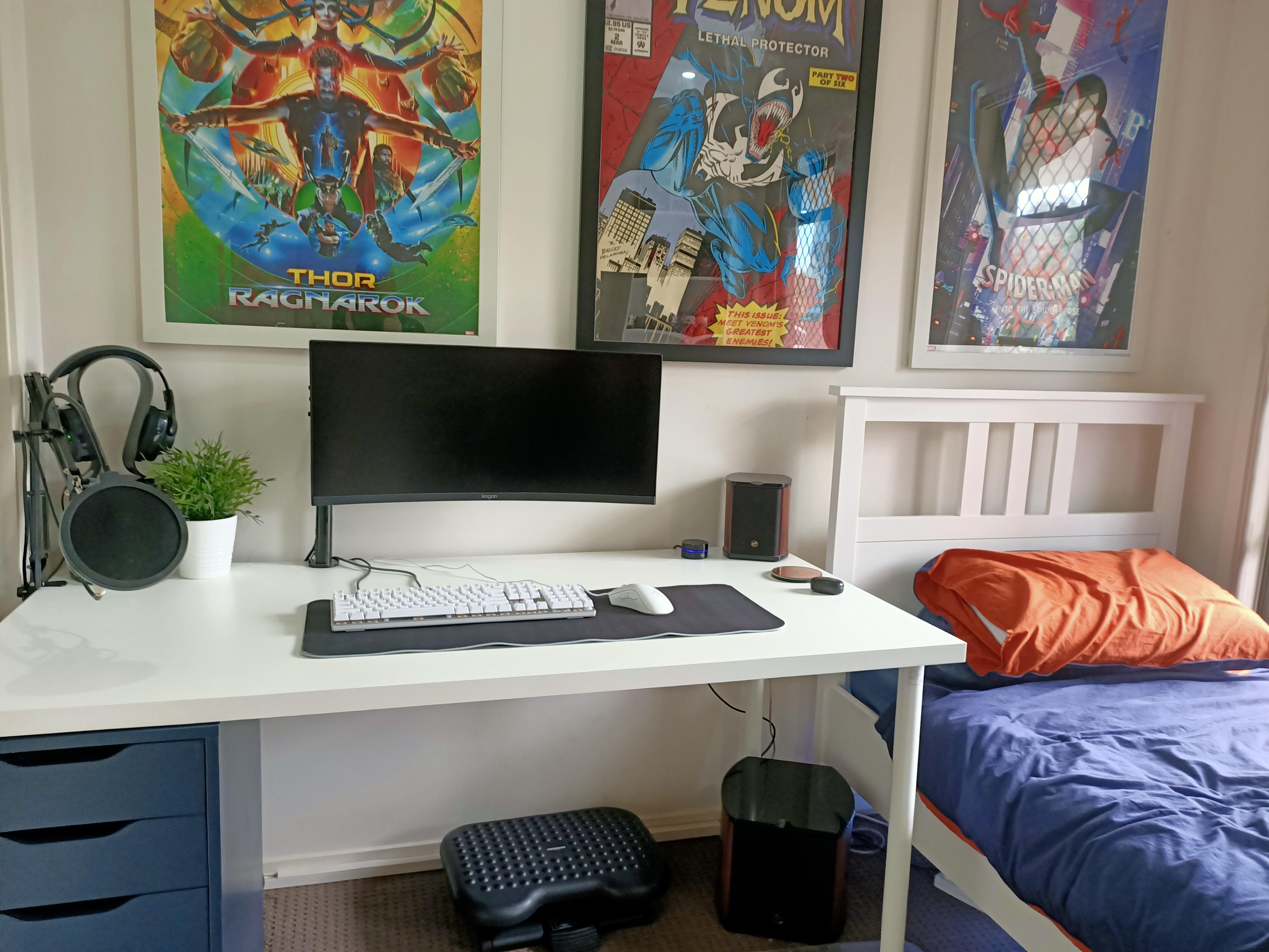 New minimalist setup | Scrolller