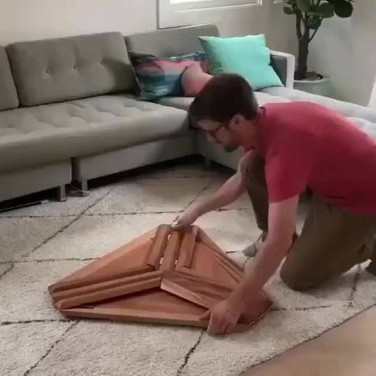 New take on a folding table | Scrolller