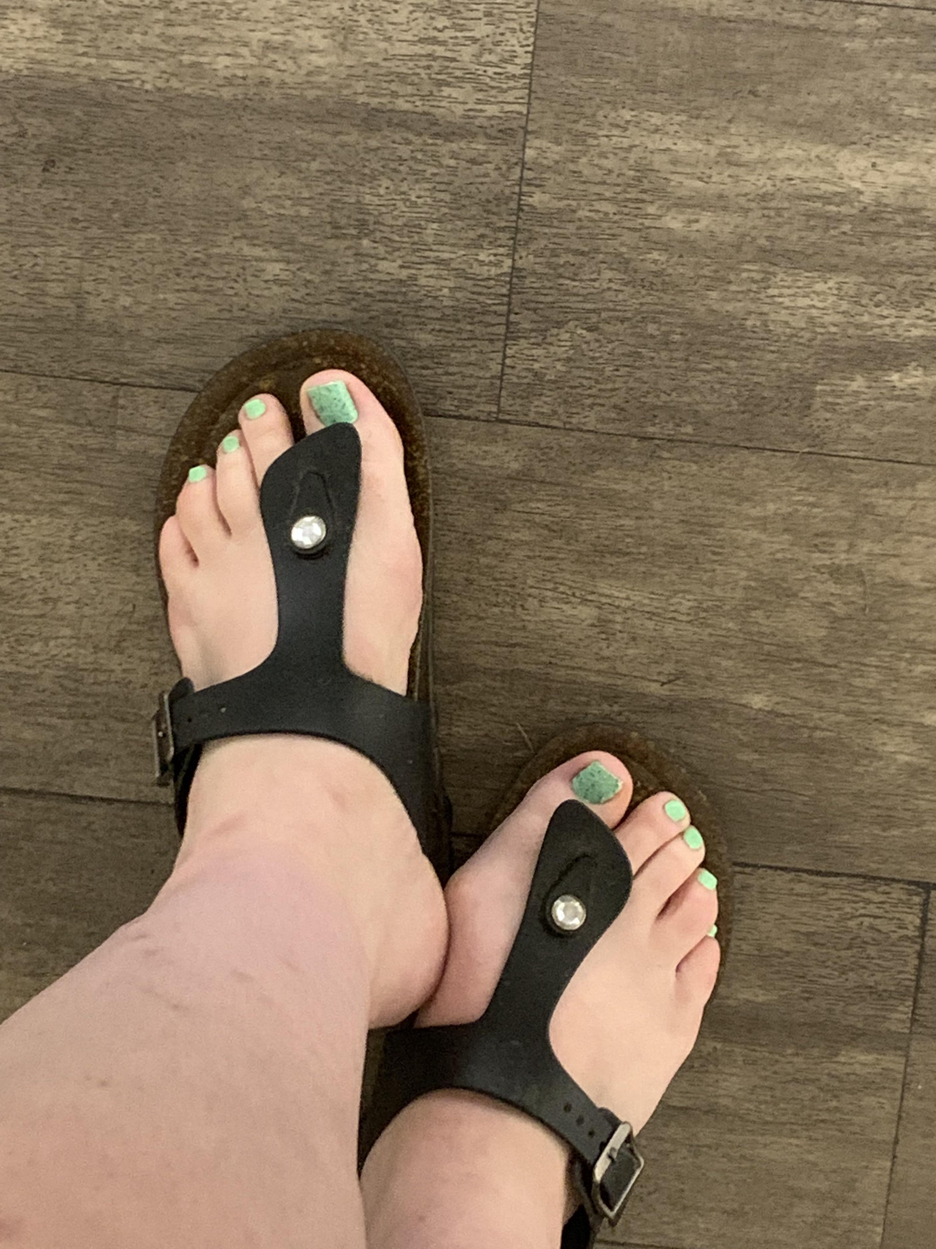 New toe polish what do ya think? | Scrolller
