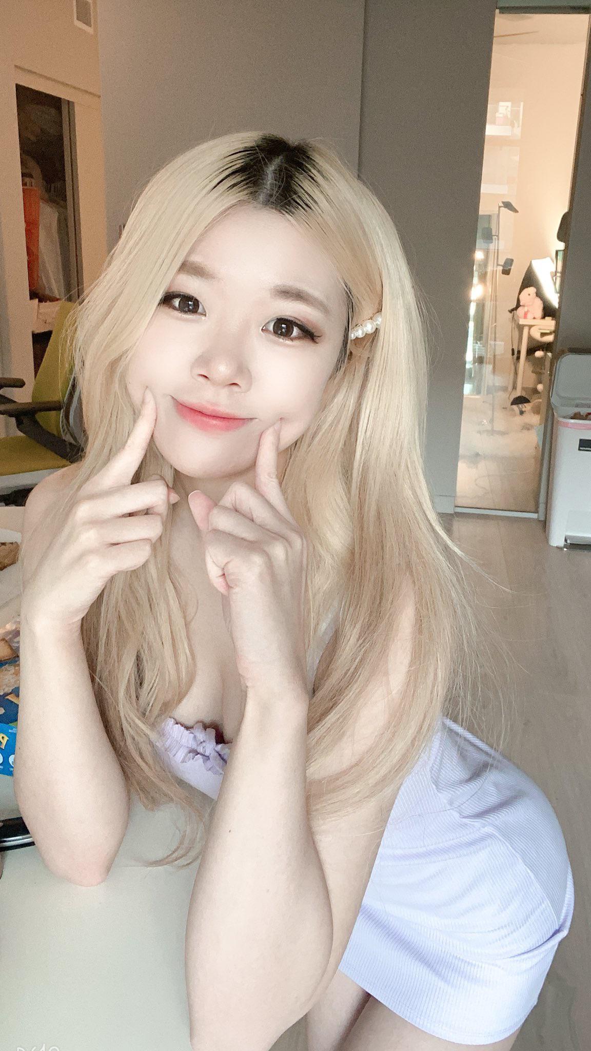 New twitter post pt.2 | Scrolller