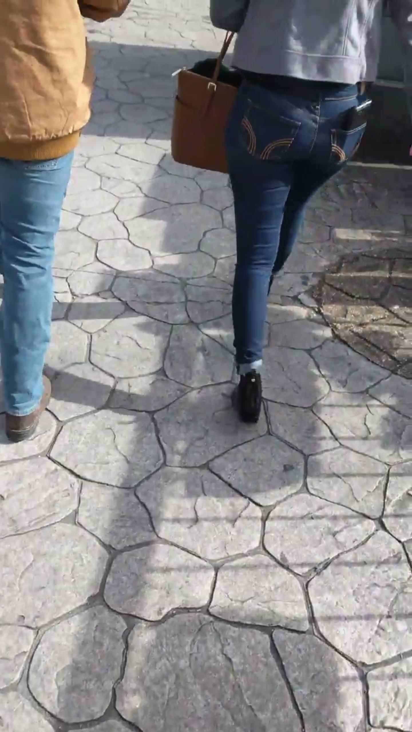 Nice afternoon walk | Scrolller