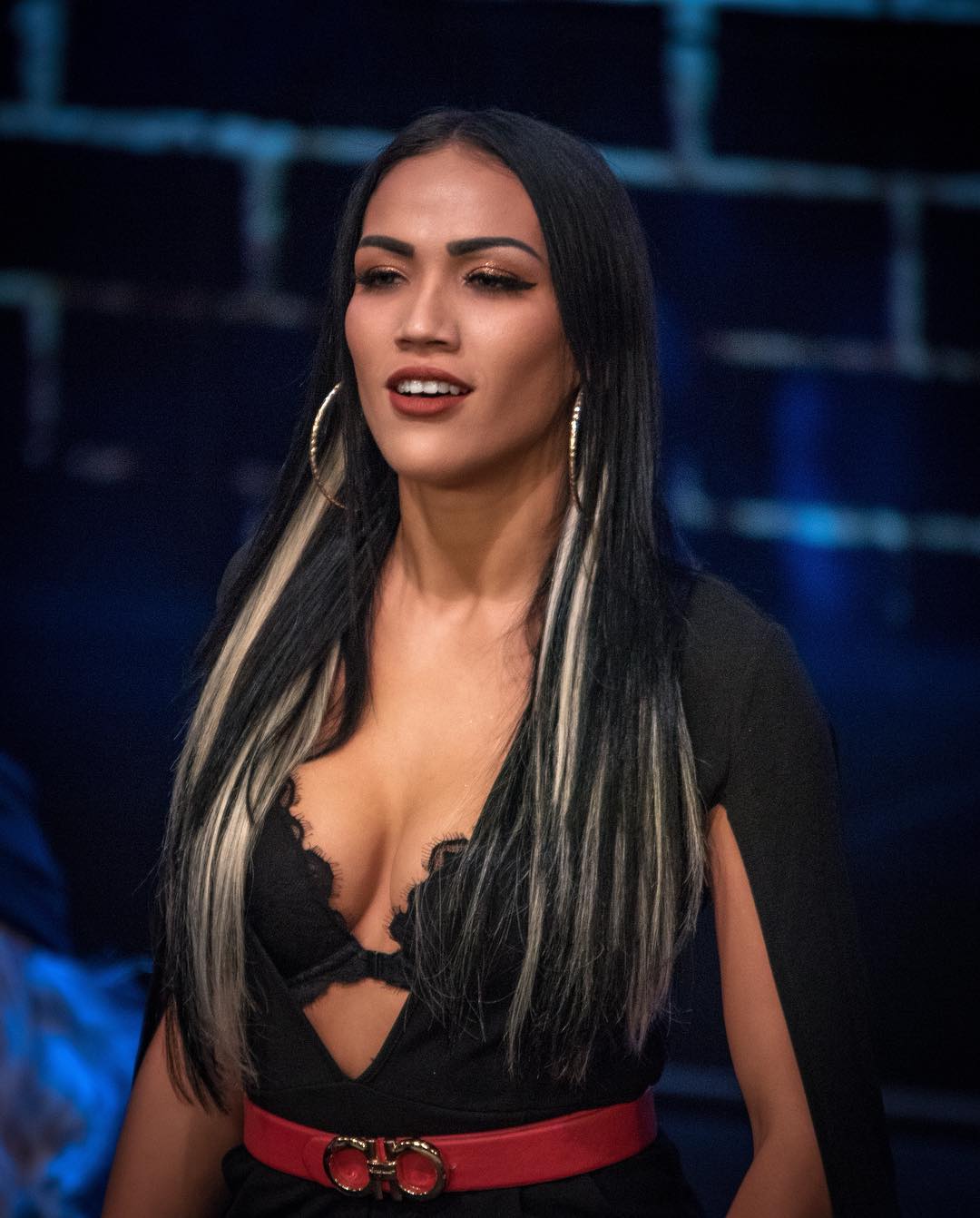 Nice cleavage | Scrolller