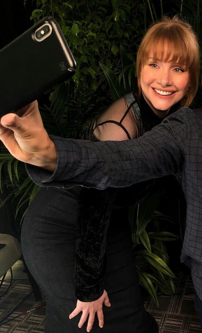 Nice pose | Scrolller