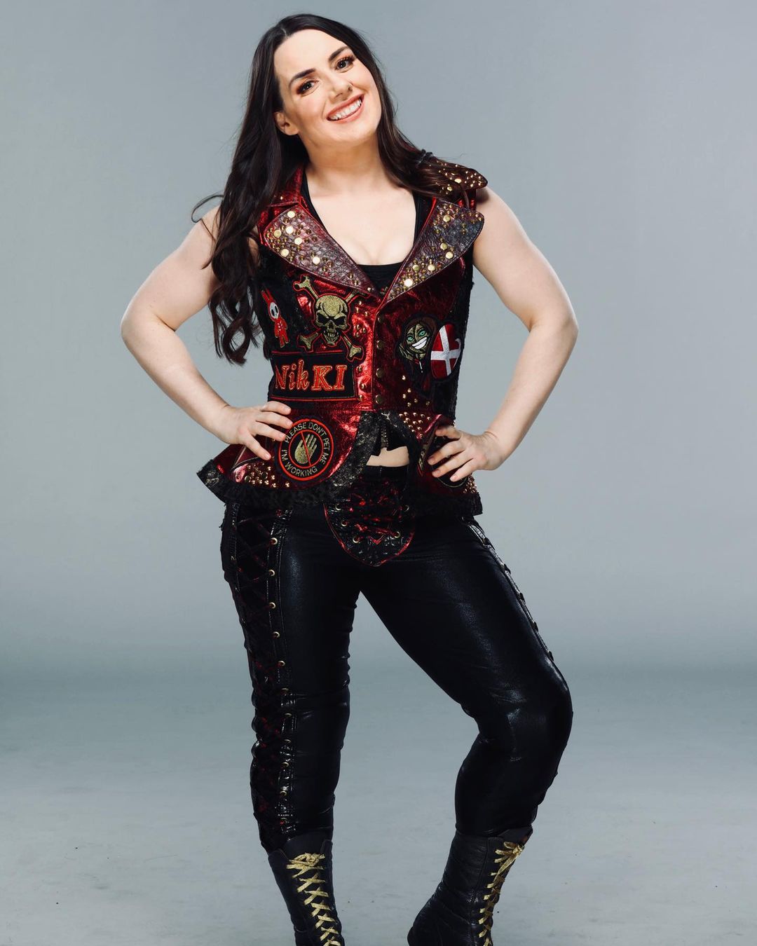 Nikki Cross | Scrolller
